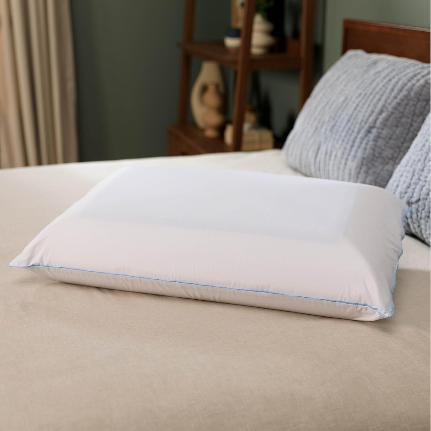7 Best Memory-Foam Pillows for Side Sleepers (2026)
