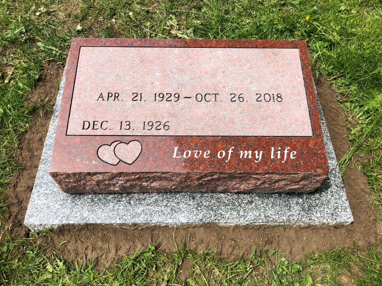 Mahogany Granite Headstone