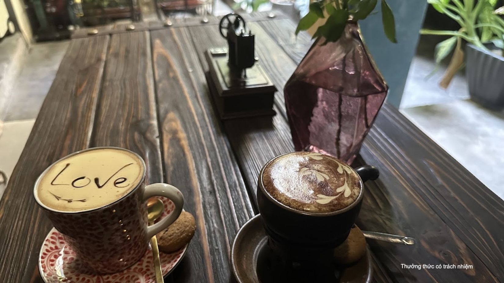 Trải Nghiệm Circle Coffee - Bar: Không Gian Nghệ Thuật Đẳng Cấp Giữa ...