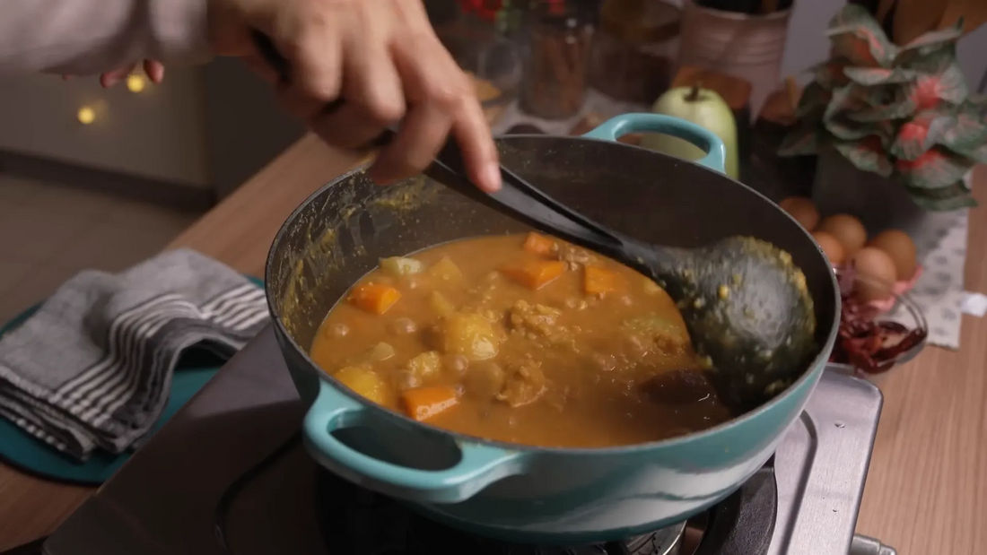 How to Make Roti Canai: A Step-by-Step Guide to Malaysia’s Famous Flatbread