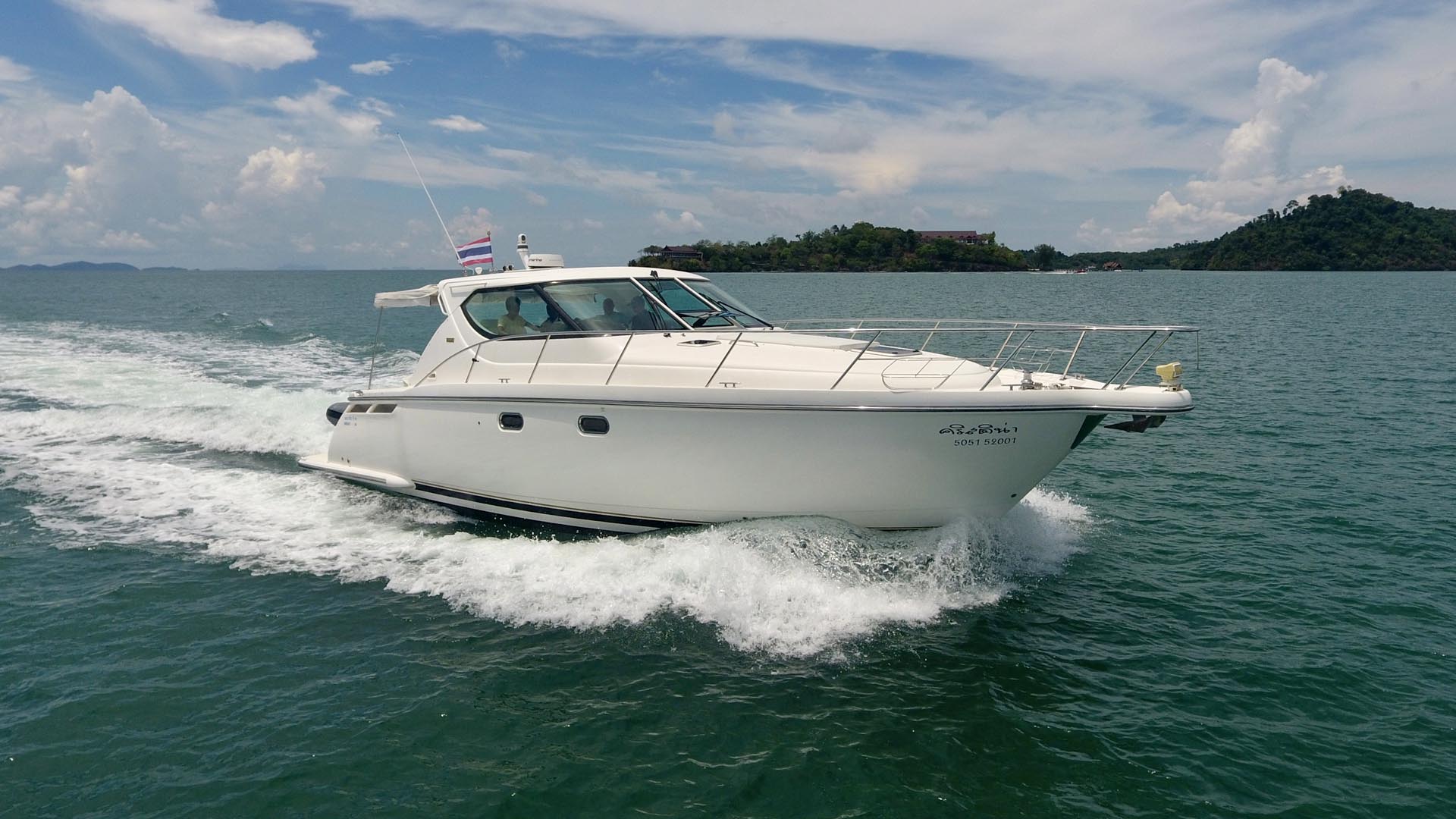 Tiara Sovran 4300 - Crystal (2008) - Lee Marine