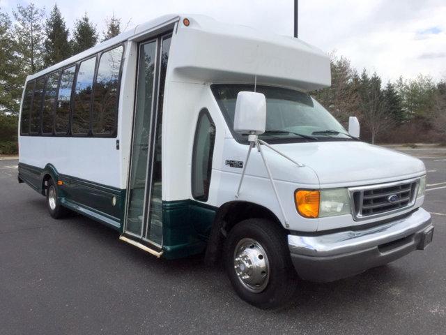 2004 Ford E450 Turtletop Luxury Shuttle Bus @ Buses for sale