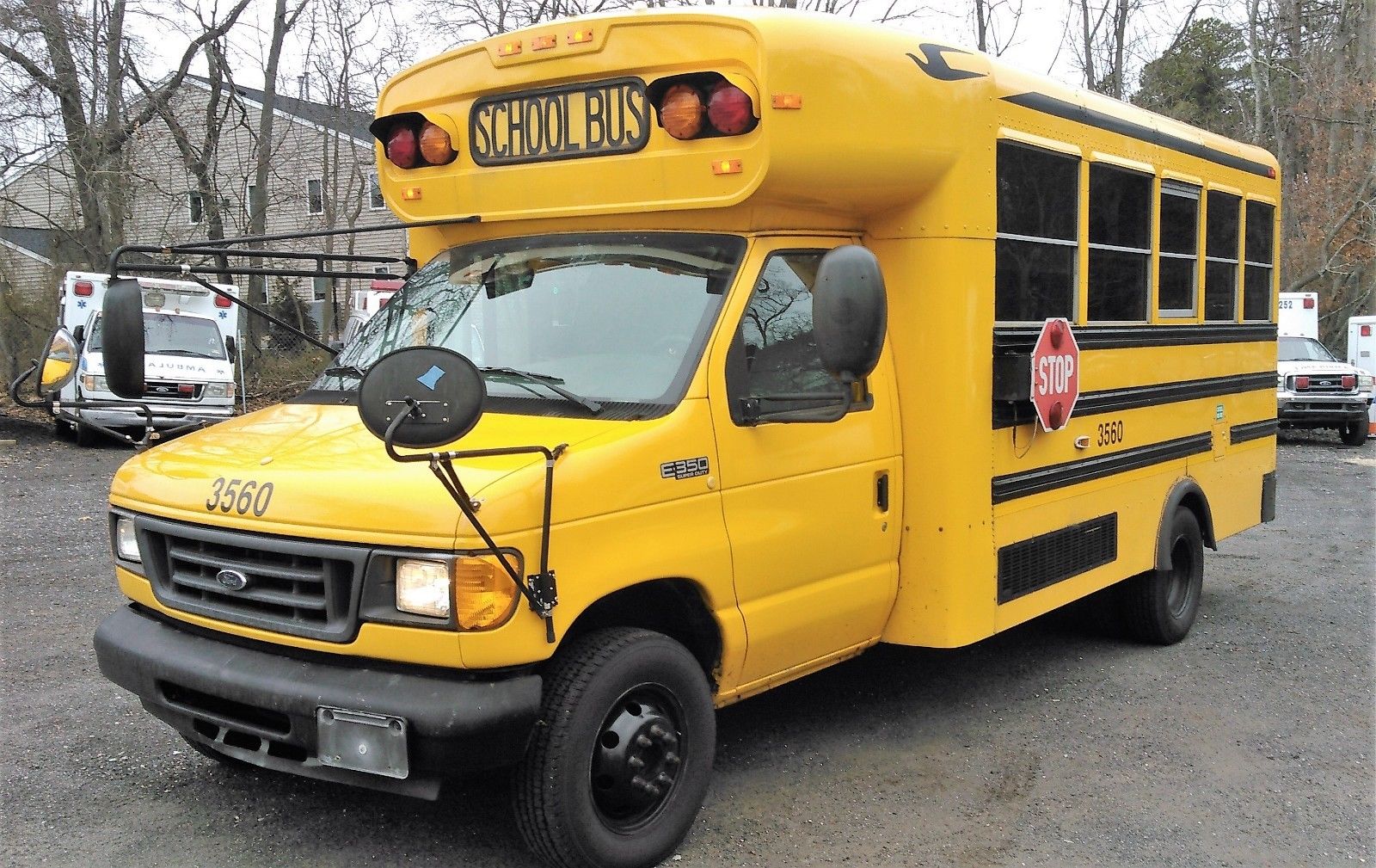 NICE 2004 Ford E-450 for sale