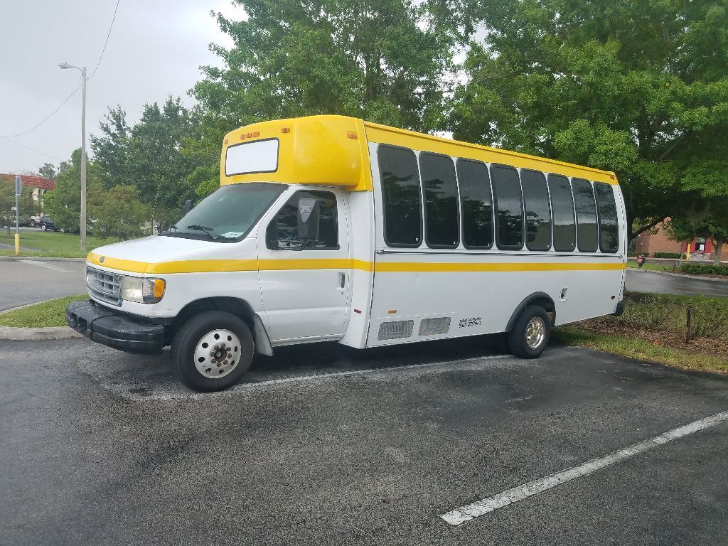 NICE Ford Mini Bus 2003 @ Buses for sale