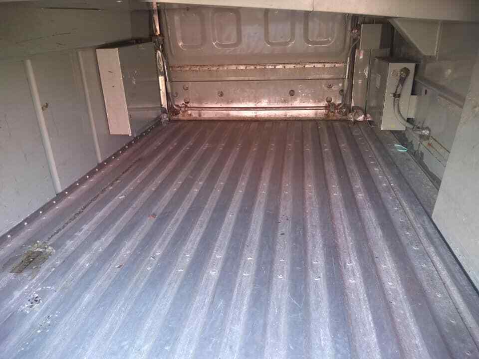 2000 MCI DL3 Coach Bus @ Buses for sale