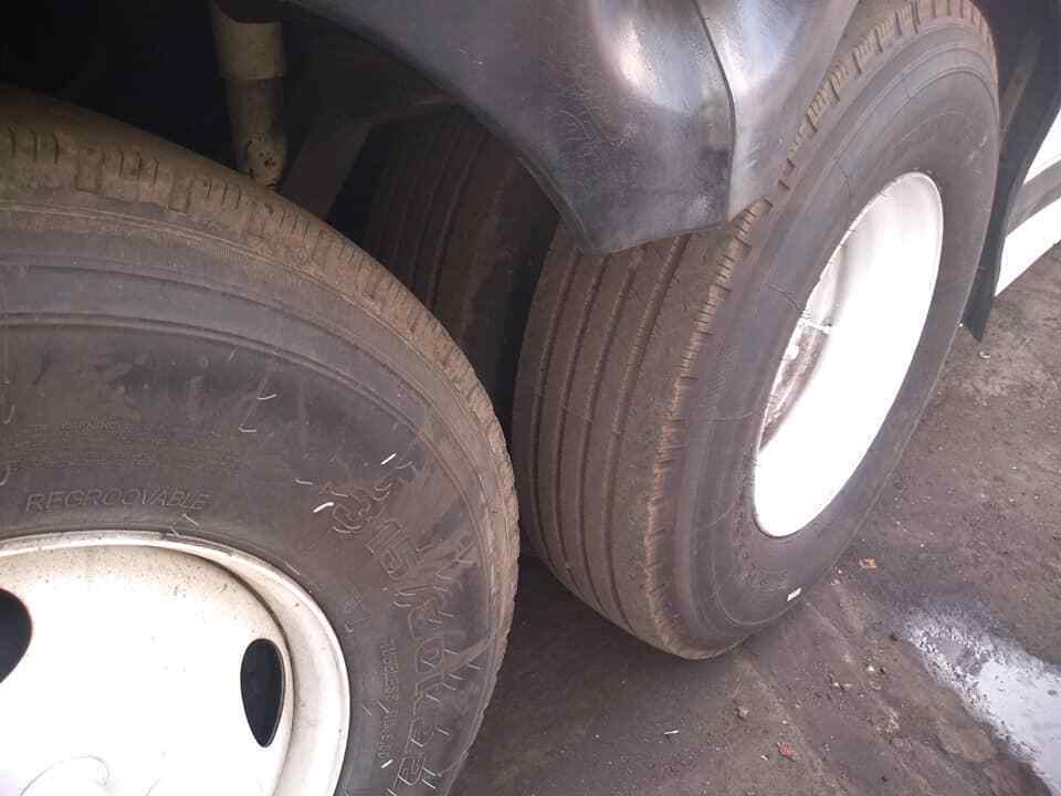 2000 MCI DL3 Coach Bus @ Buses for sale