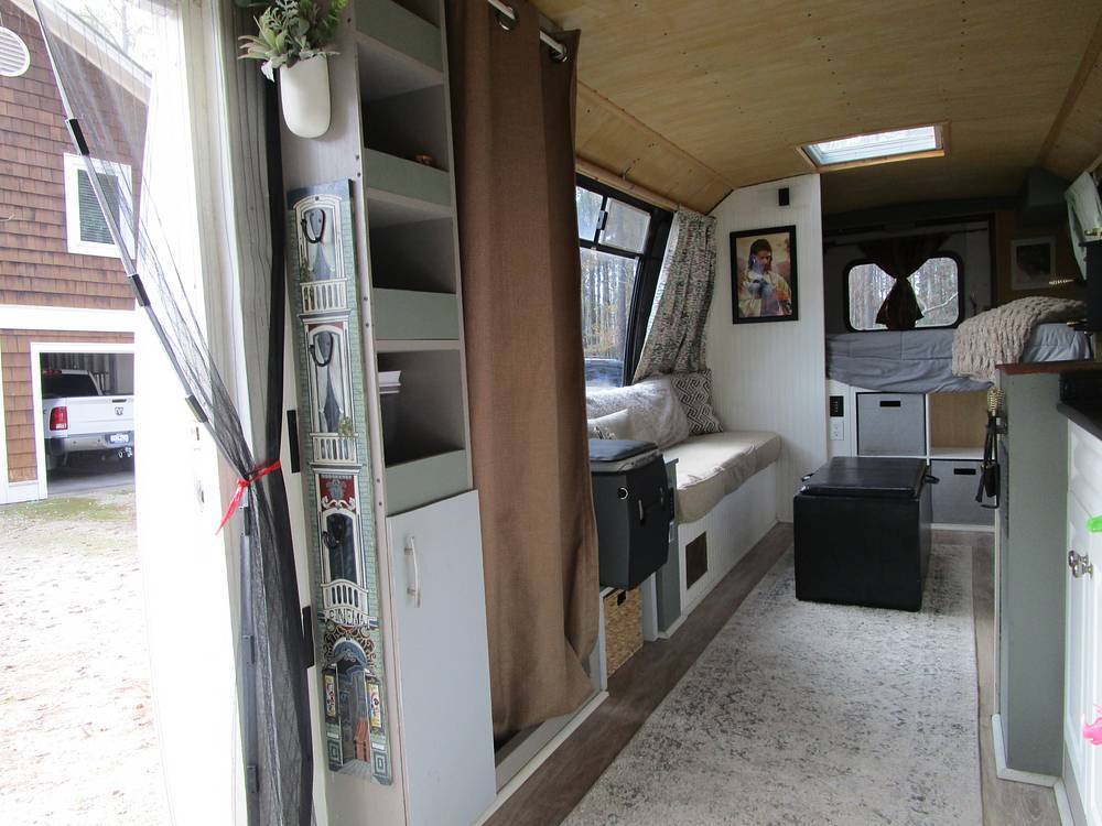 2004 Ford E-450 Shuttle Bus Conversion @ Buses for sale