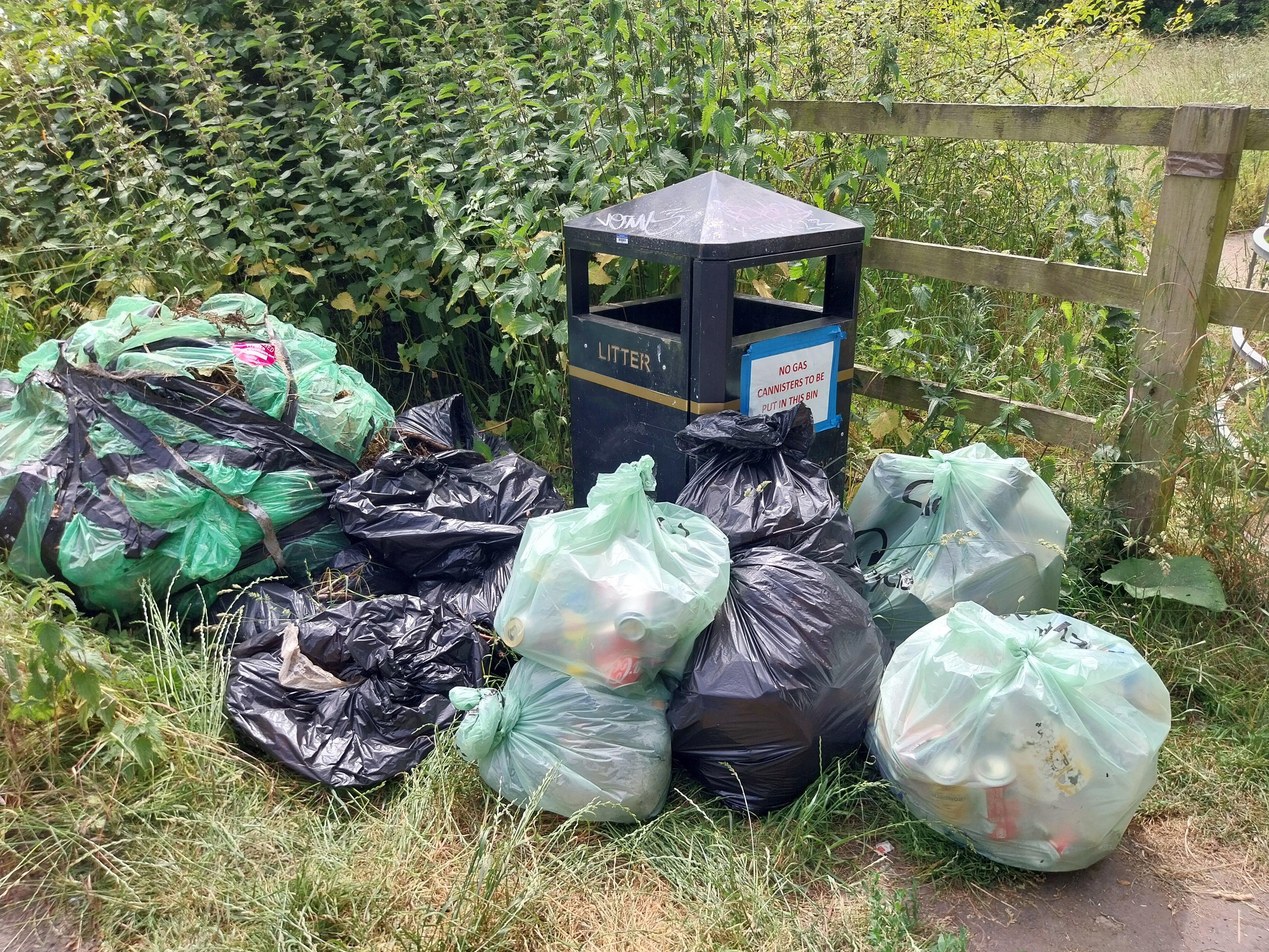 Weekend Litter Pick - Saturday 28 Feb - 10:30 - 12pm | Go Volunteer Glos