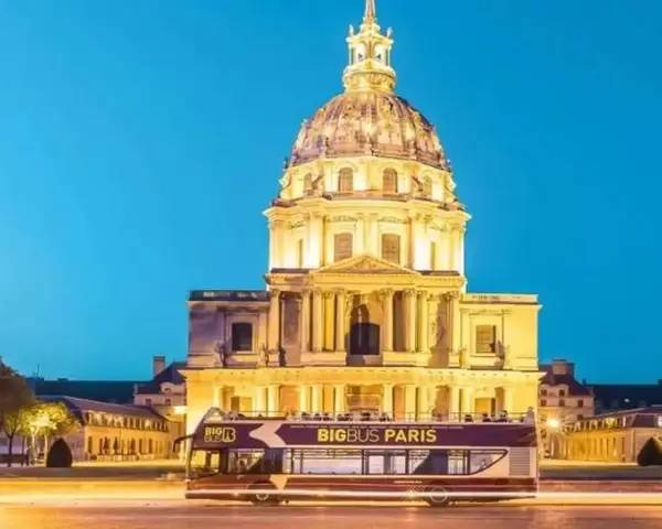 Must-See Paris Hop-On, Hop-Off Bus Tour with River Cruise