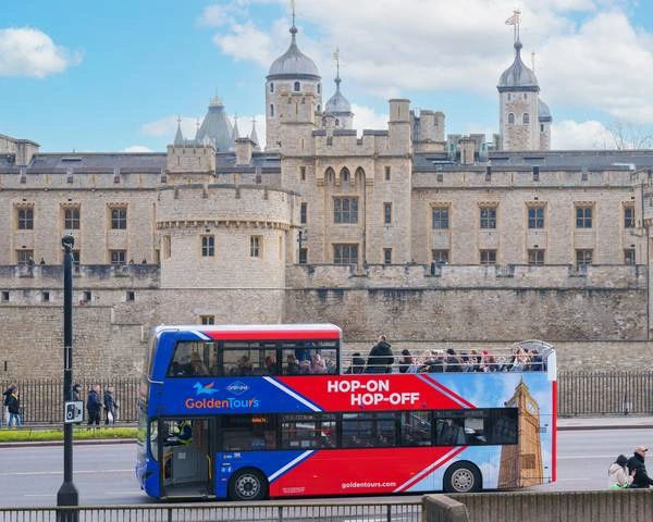 Golden Tours: Open-Top London Bus Tour with Live Guide
