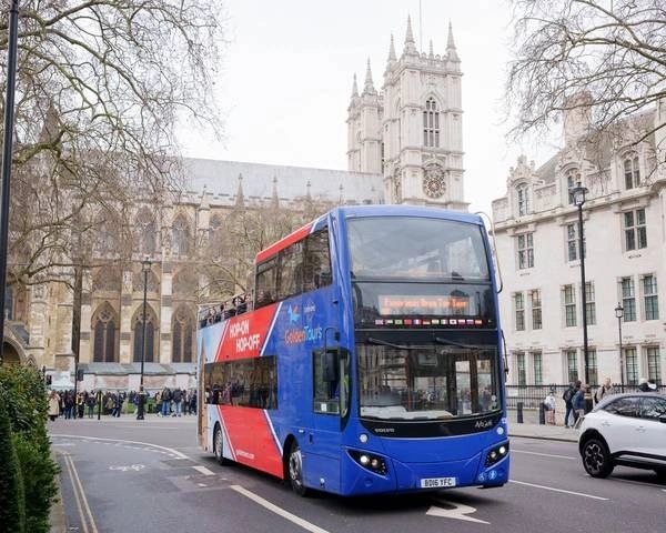 Golden Tours: Open-Top London Bus Tour with Live Guide