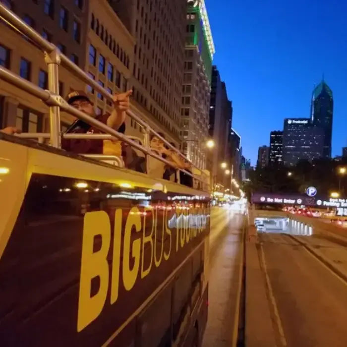 Big Bus Chicago - Night Bus Tour with Live Guide [Updated]