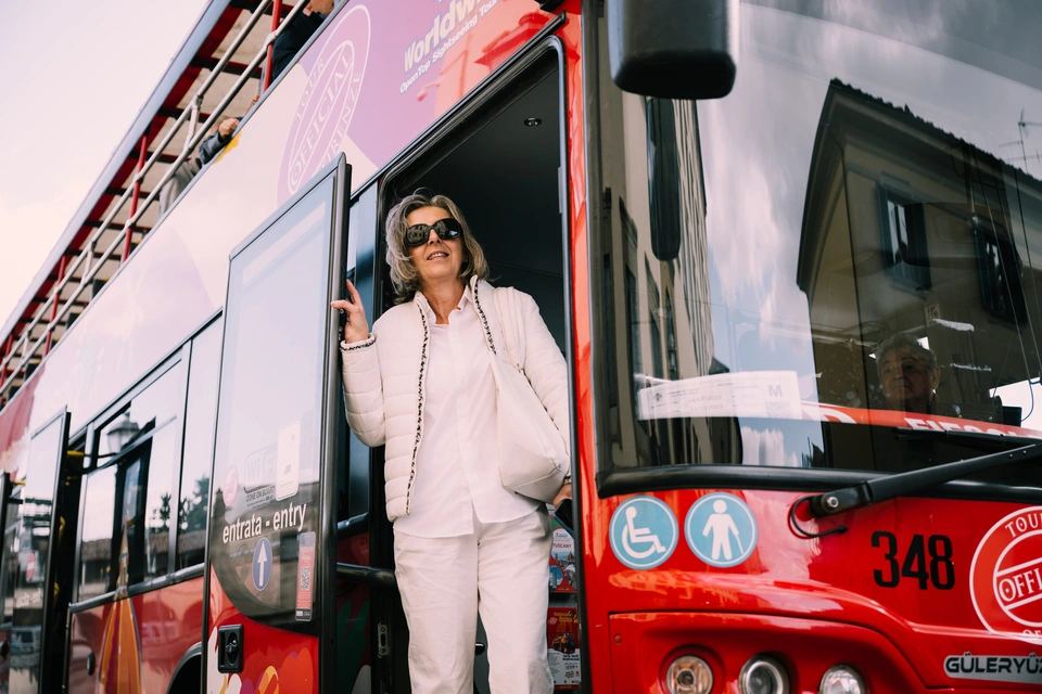 Florence Hop On Hop Off City Sightseeing Bus Tour - 2024