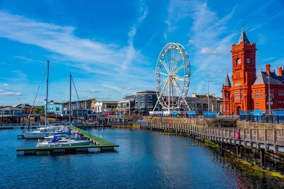 Sightseeing Bus Tours: 2-Days Cardiff Hop-On, Hop-Off Ticket