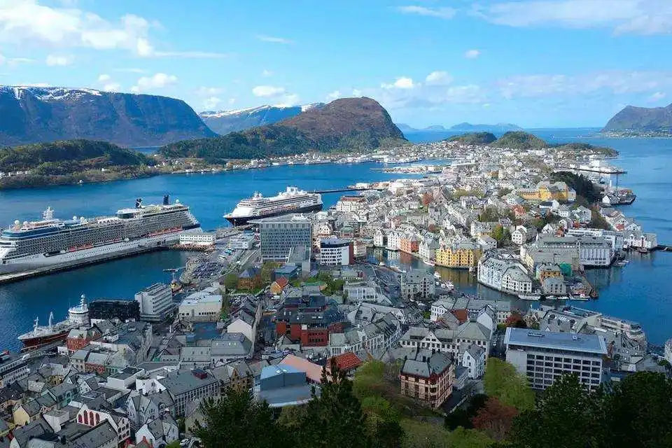Alesund Hop On Hop Off | City Sightseeing Hop-On, Hop-Off Bus