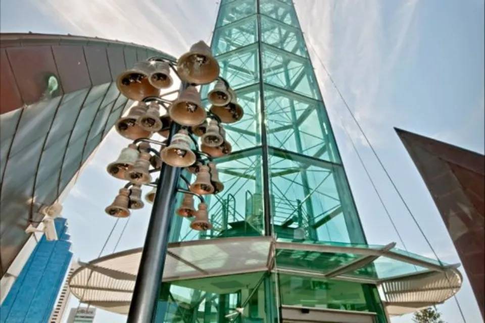 Perth Bus & Bell Tower | Perth Hop On Hop Off & Bell Tower Experience