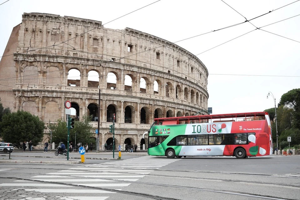 IOBUS: Rome Open-Top Hop-On, Hop-Off Bus Tour