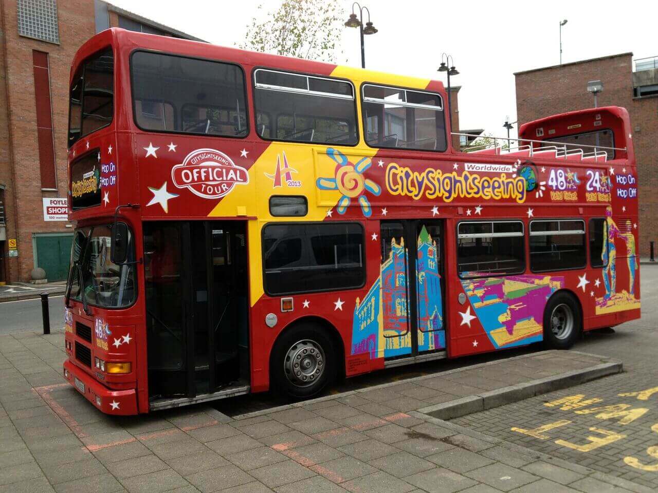 City Sightseeing: Derry-Londonderry Hop-On, Hop-Off Bus Tour