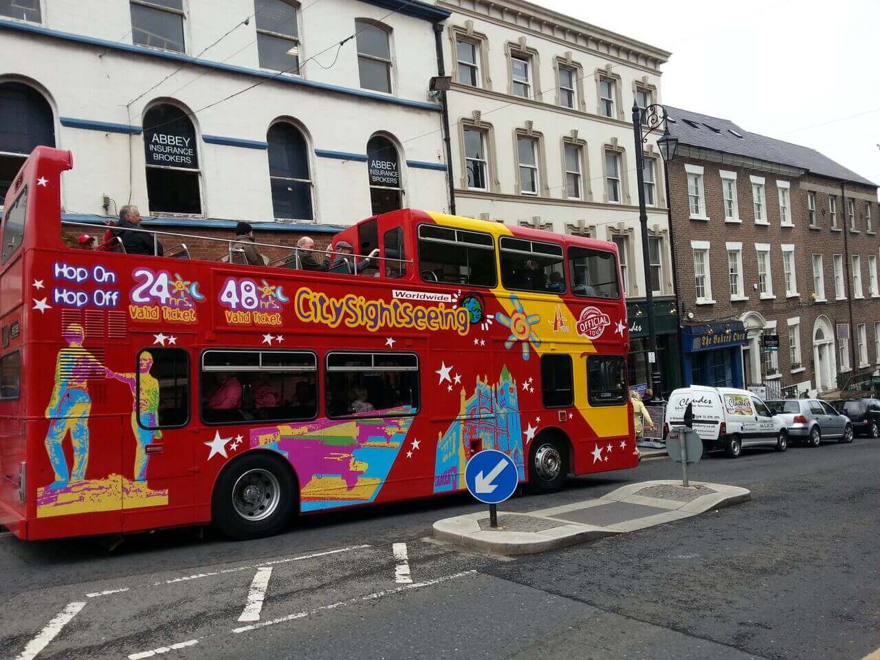 City Sightseeing: Derry-Londonderry Hop-On, Hop-Off Bus Tour