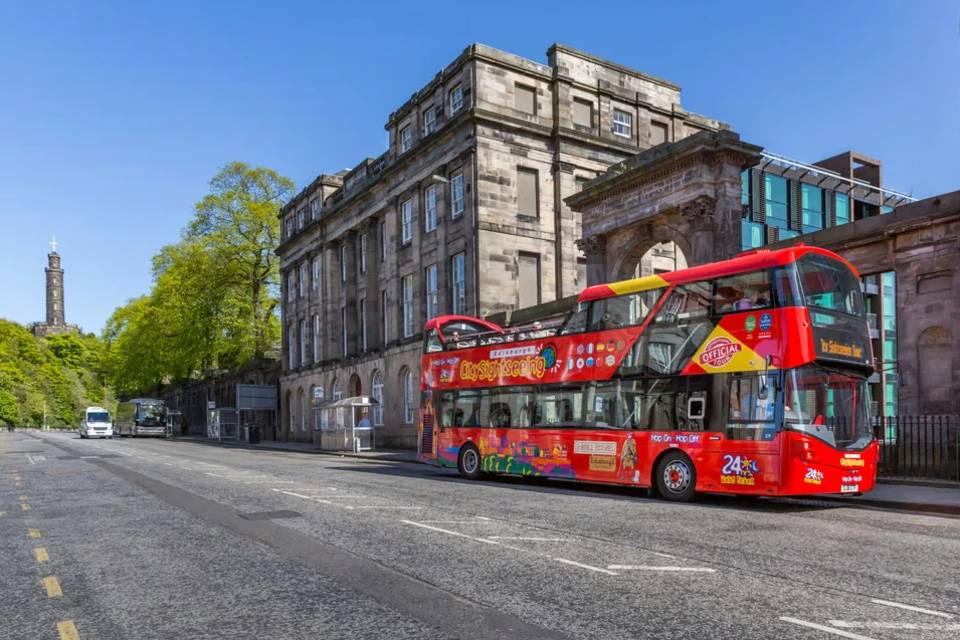 Big Bus: Edinburgh & Britannia Hop-On, Hop-Off Bus Tour