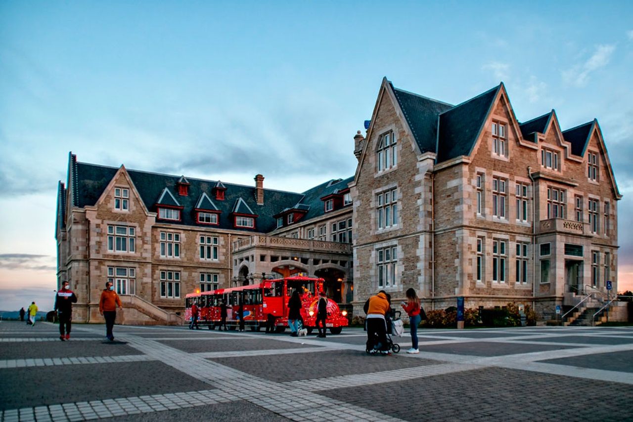 Santander Combo | City Sightseeing Santander Bus and Train Tour