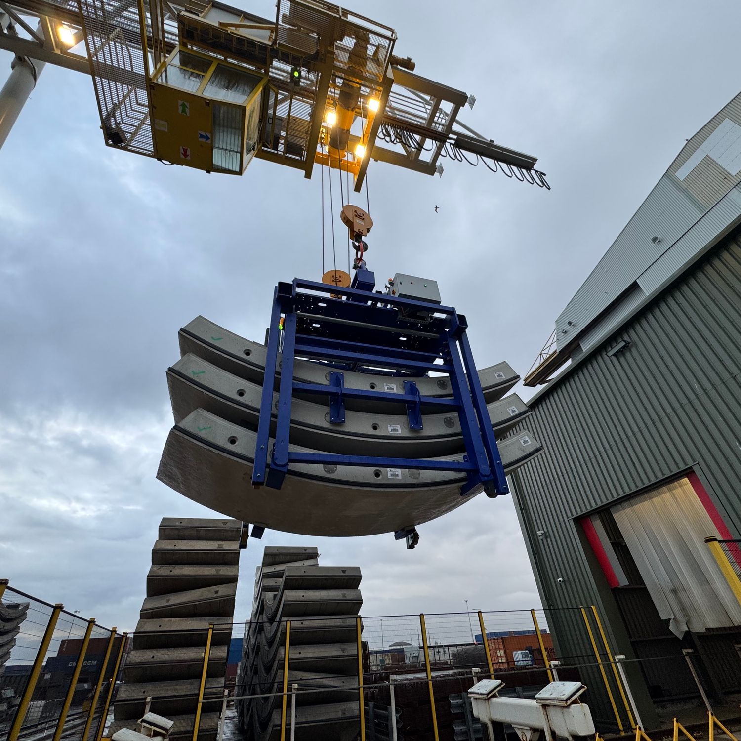 Strong performance for HS2: DEVO-Tech handling solutions in use at ...