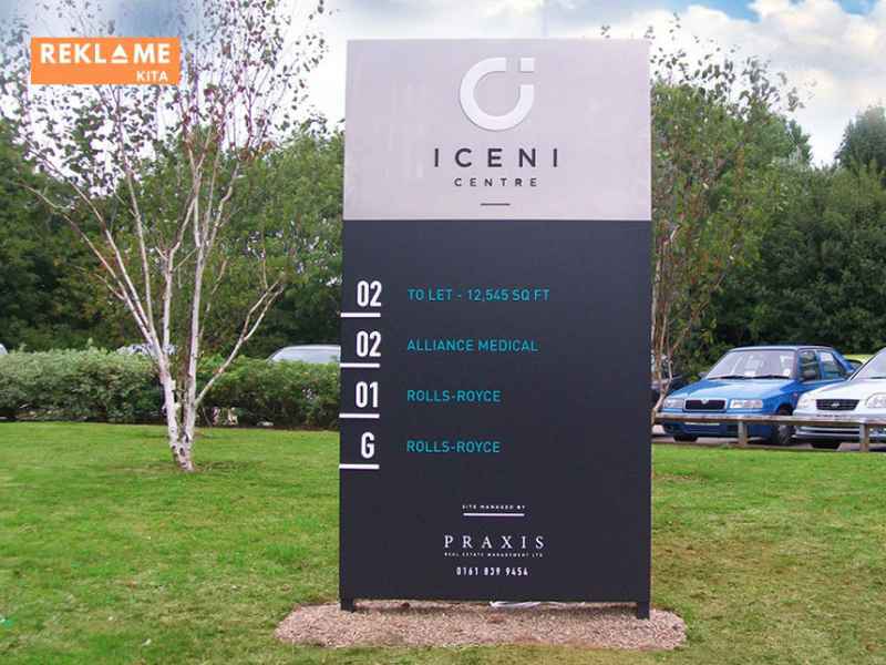 Pylon Sign dan Totem Sign: Mana yang Cocok untuk Branding Outdoor Anda ...