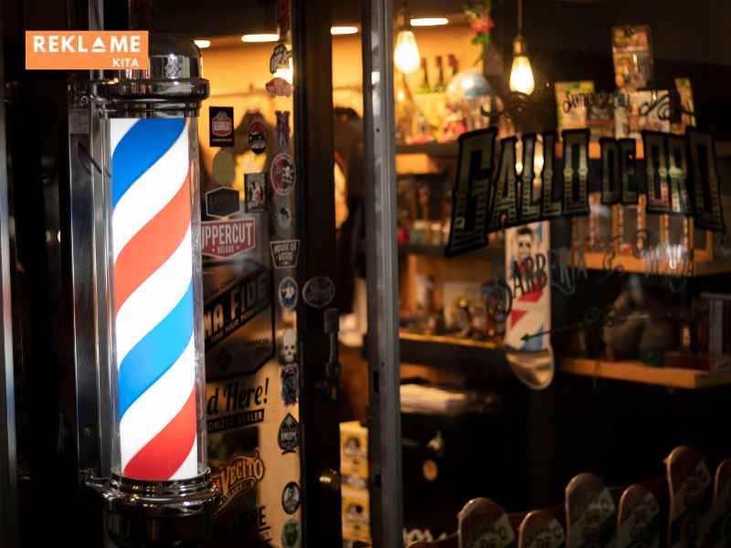 5 Contoh Desain Neon Box Barber Shop yang Menarik Perhatian Pelanggan ...