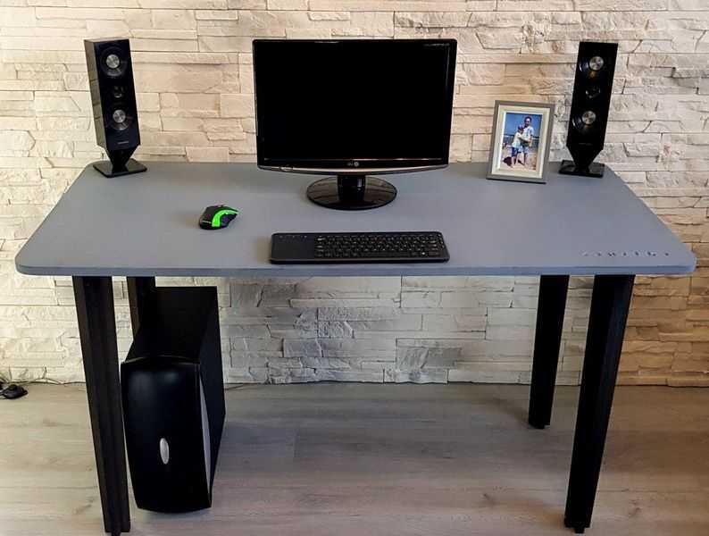 15 The Best Black Metal Gaming Desks