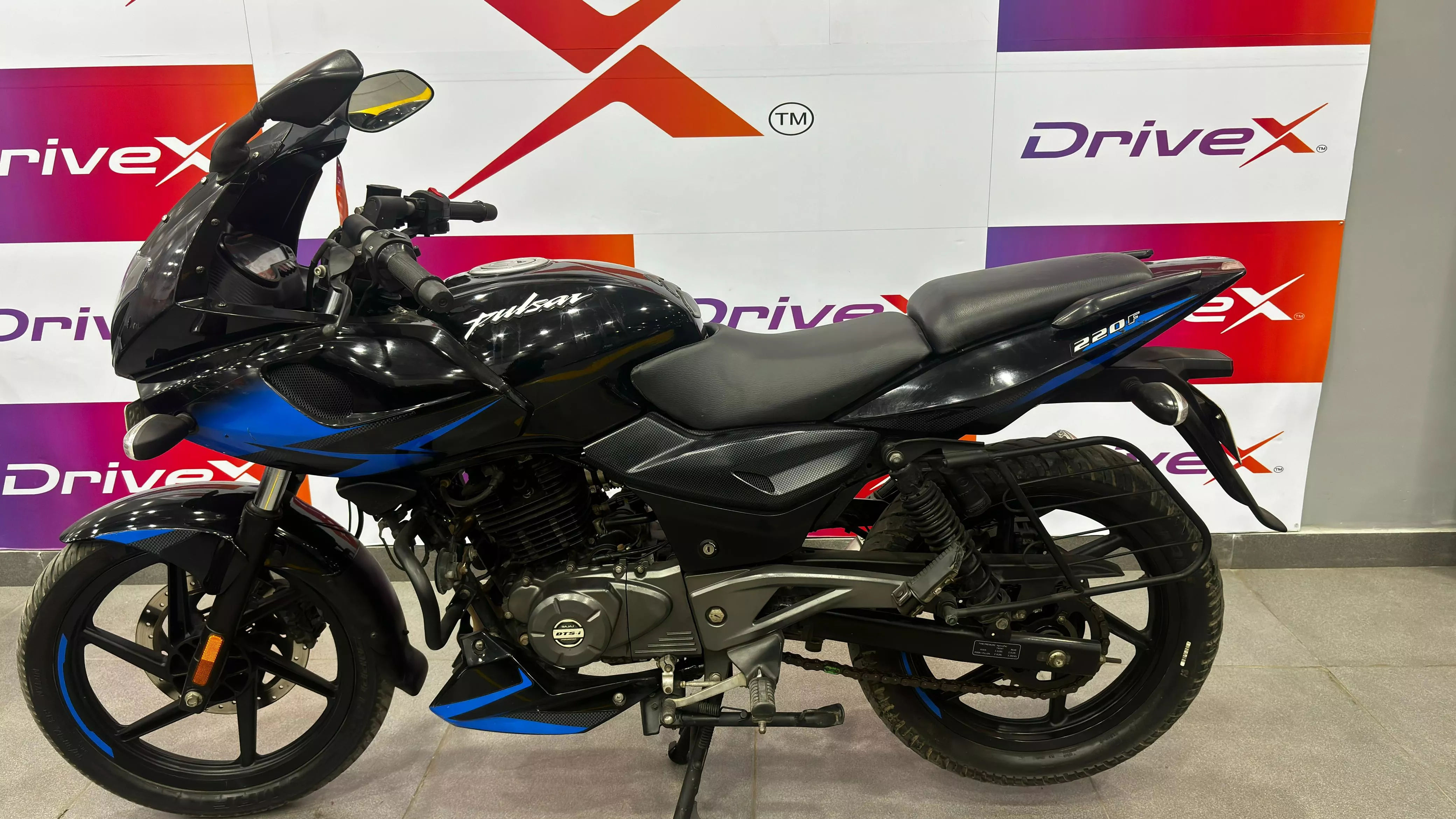 Bajaj Pulsar 220 Dtsi F, null Kms - Pre-Owned Two Wheeler at DriveX