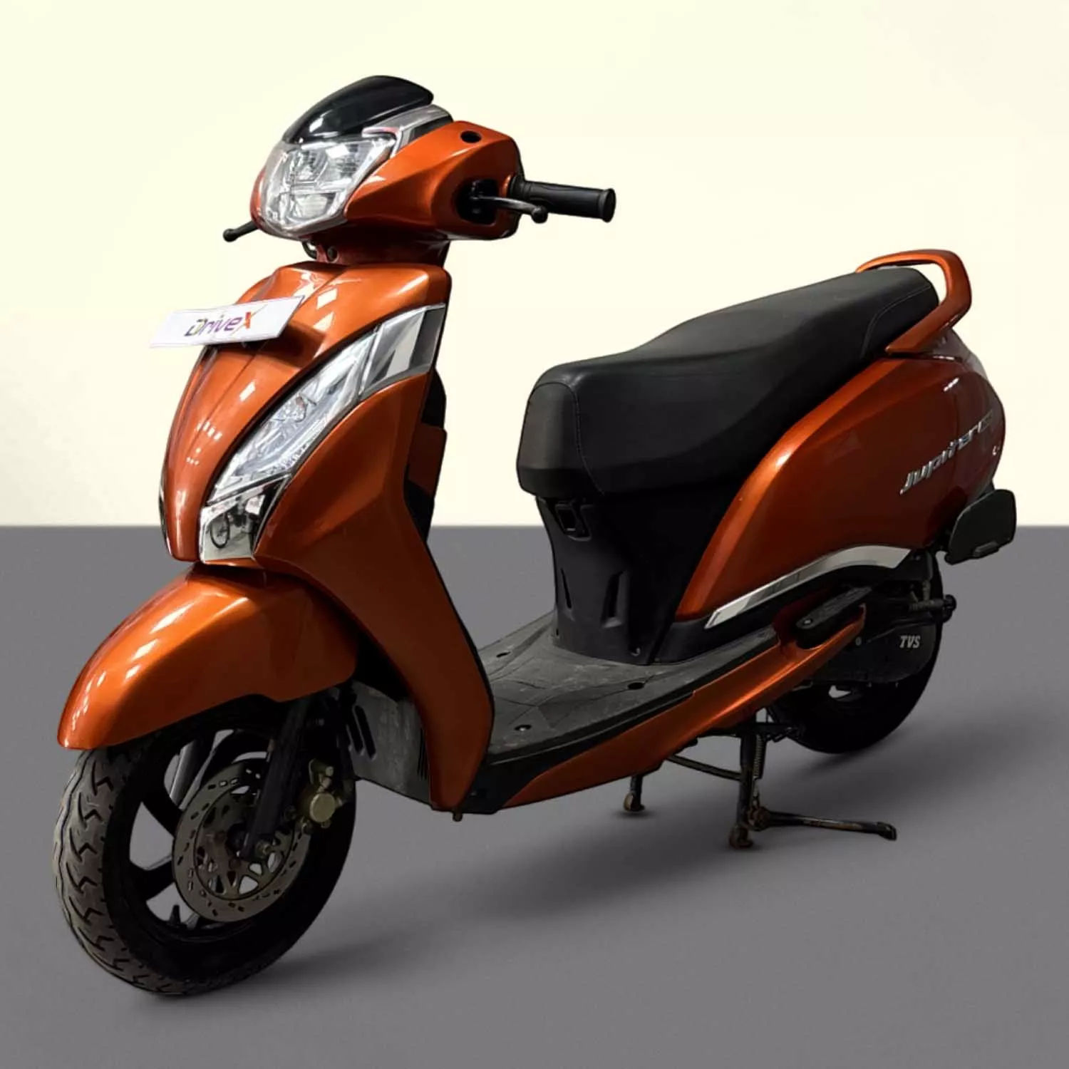 TVS Jupiter 125 Disc, 14,104 Kms - Pre-Owned Two Wheeler at DriveX