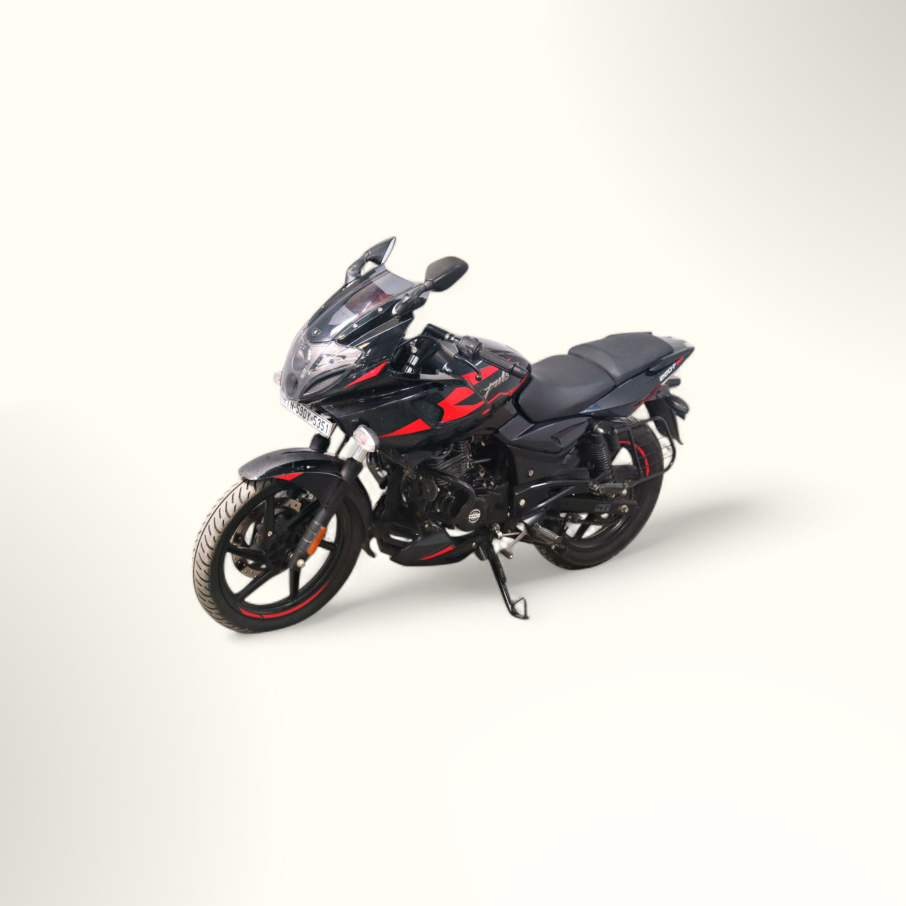 Bajaj Pulsar 220F, 4,654 Kms - Pre-Owned Two Wheeler at DriveX