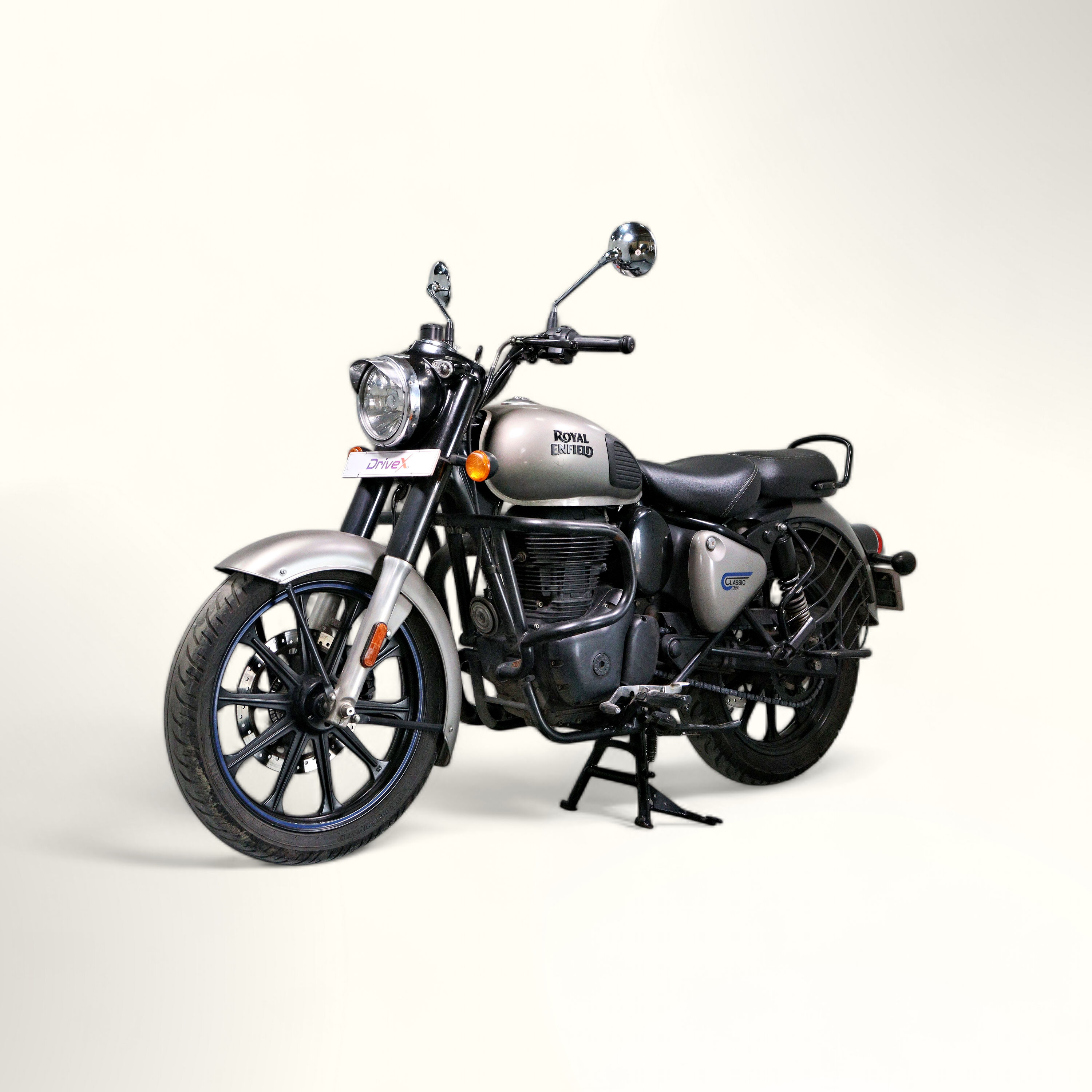 Royal Enfield Classic 350, 23,357 Kms - Pre-Owned Two Wheeler at DriveX