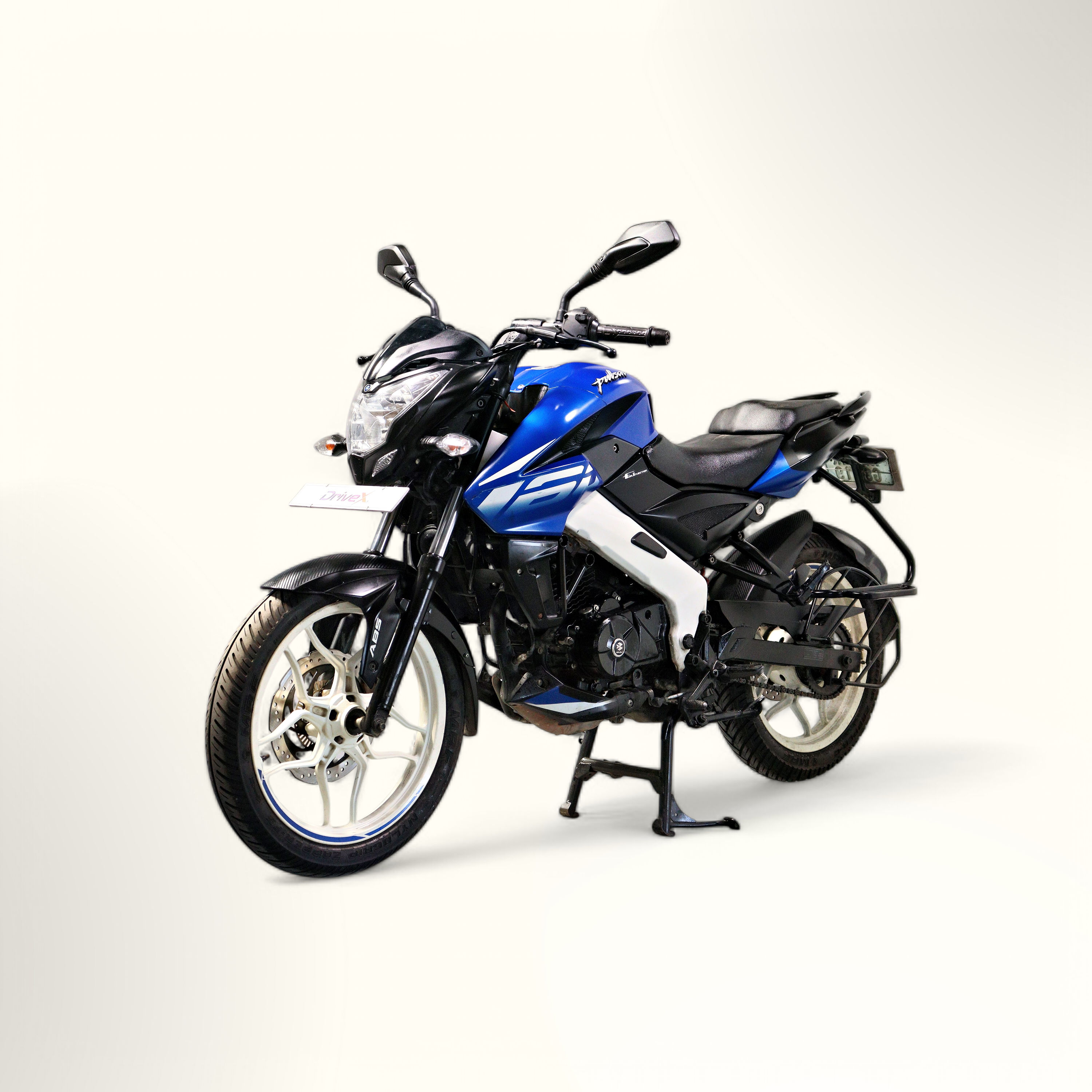 Bajaj Pulsar NS 160, 13,688 Kms - Pre-Owned Two Wheeler at DriveX