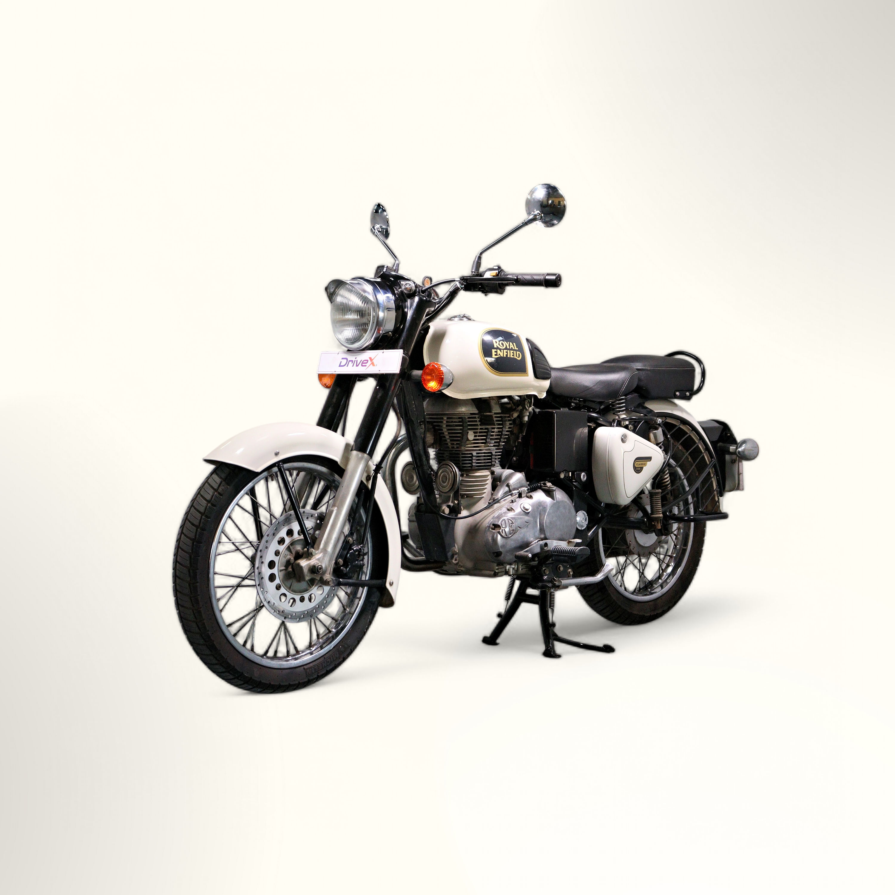 Royal Enfield Classic 350, 28,994 Kms - Pre-Owned Two Wheeler at DriveX