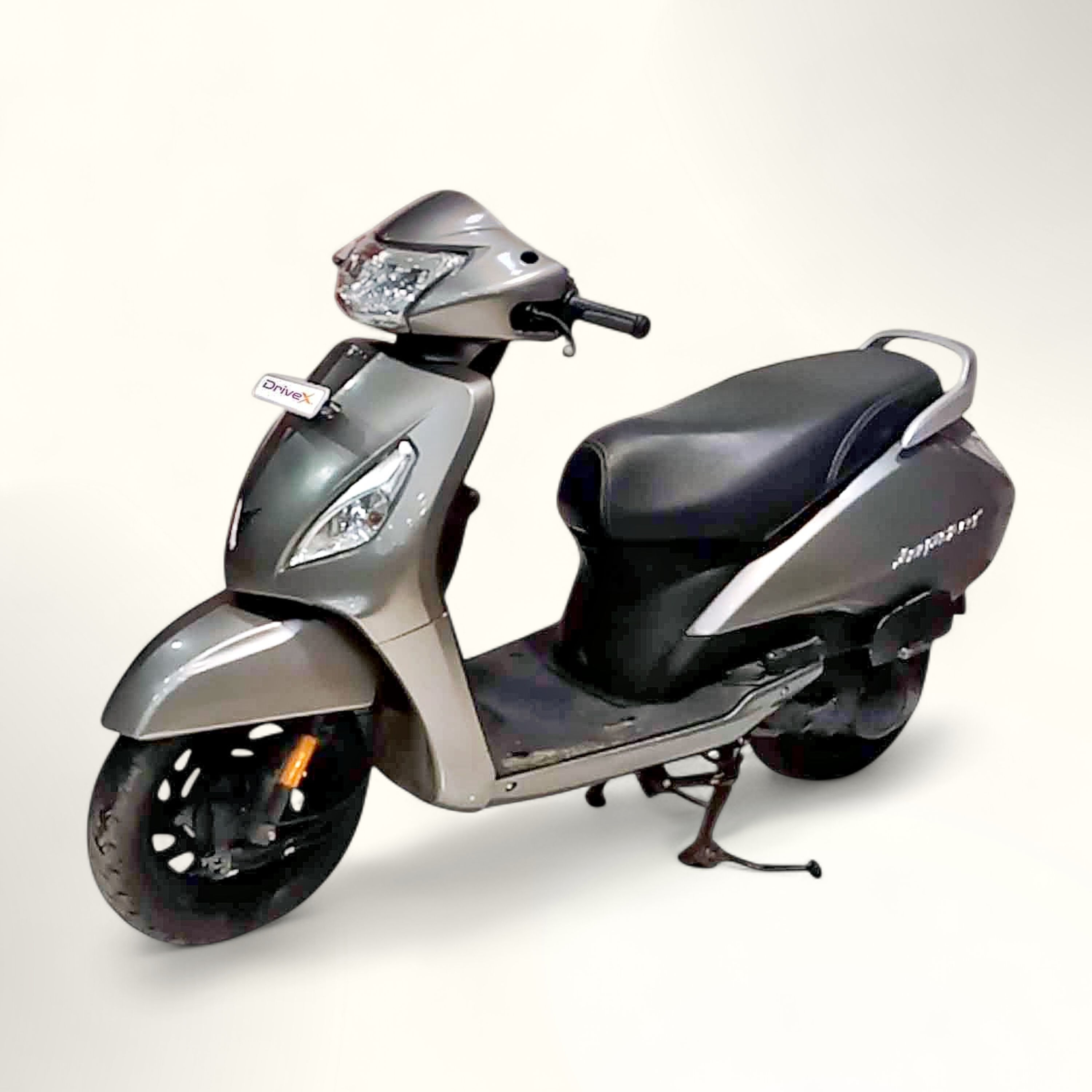 TVS Jupiter 110, 10,915 Kms - Pre-Owned Two Wheeler at DriveX