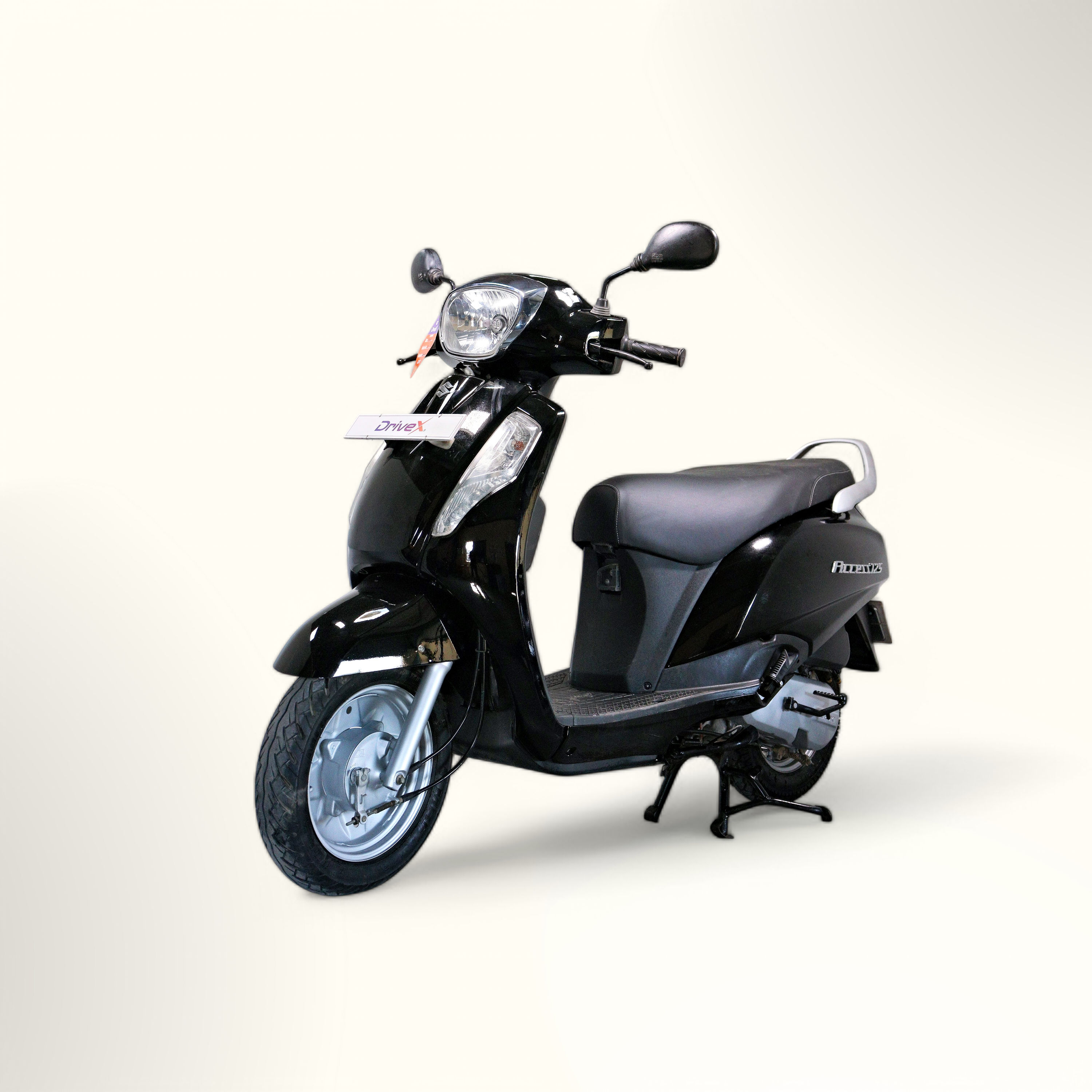 Suzuki Access 125 BS4, 9,498 Kms - Pre-Owned Two Wheeler at DriveX
