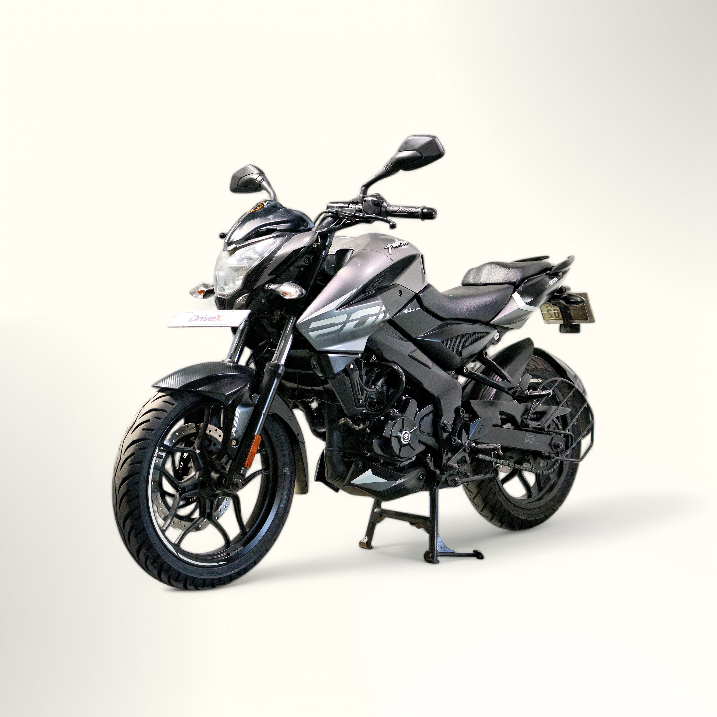 Bajaj Pulsar NS 200, 9,110 Kms - Pre-Owned Two Wheeler at DriveX