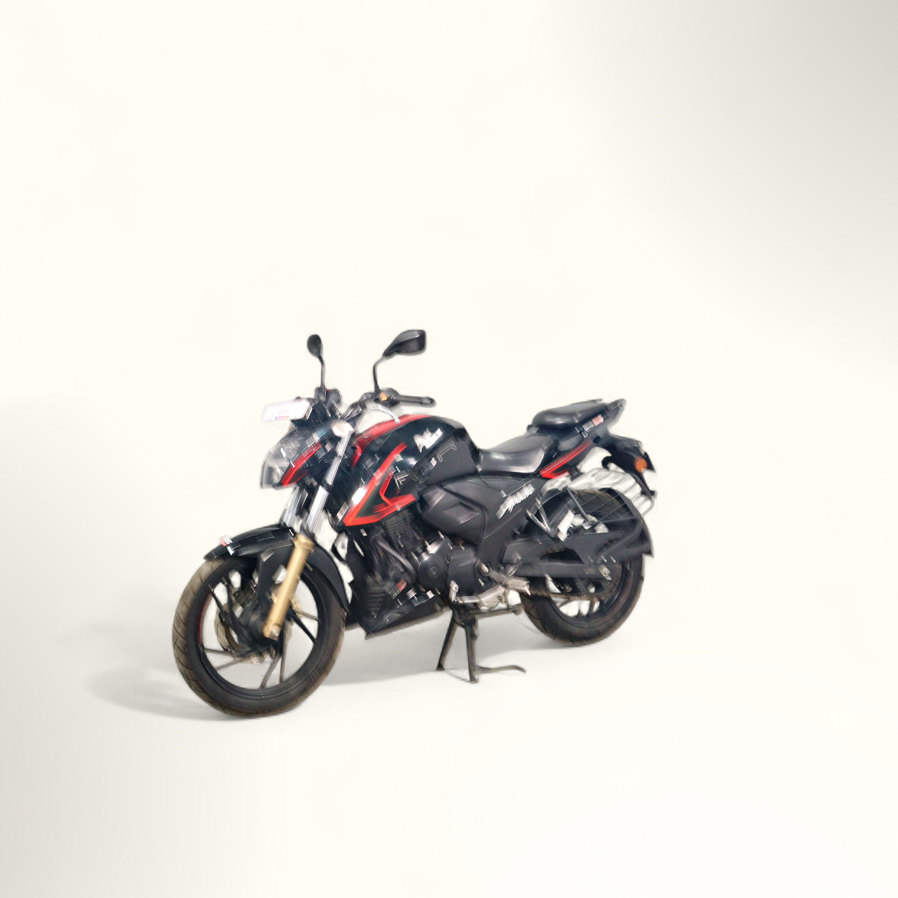 TVS Apache RTR 200 4V, 13,231 Kms - Pre-Owned Two Wheeler at DriveX