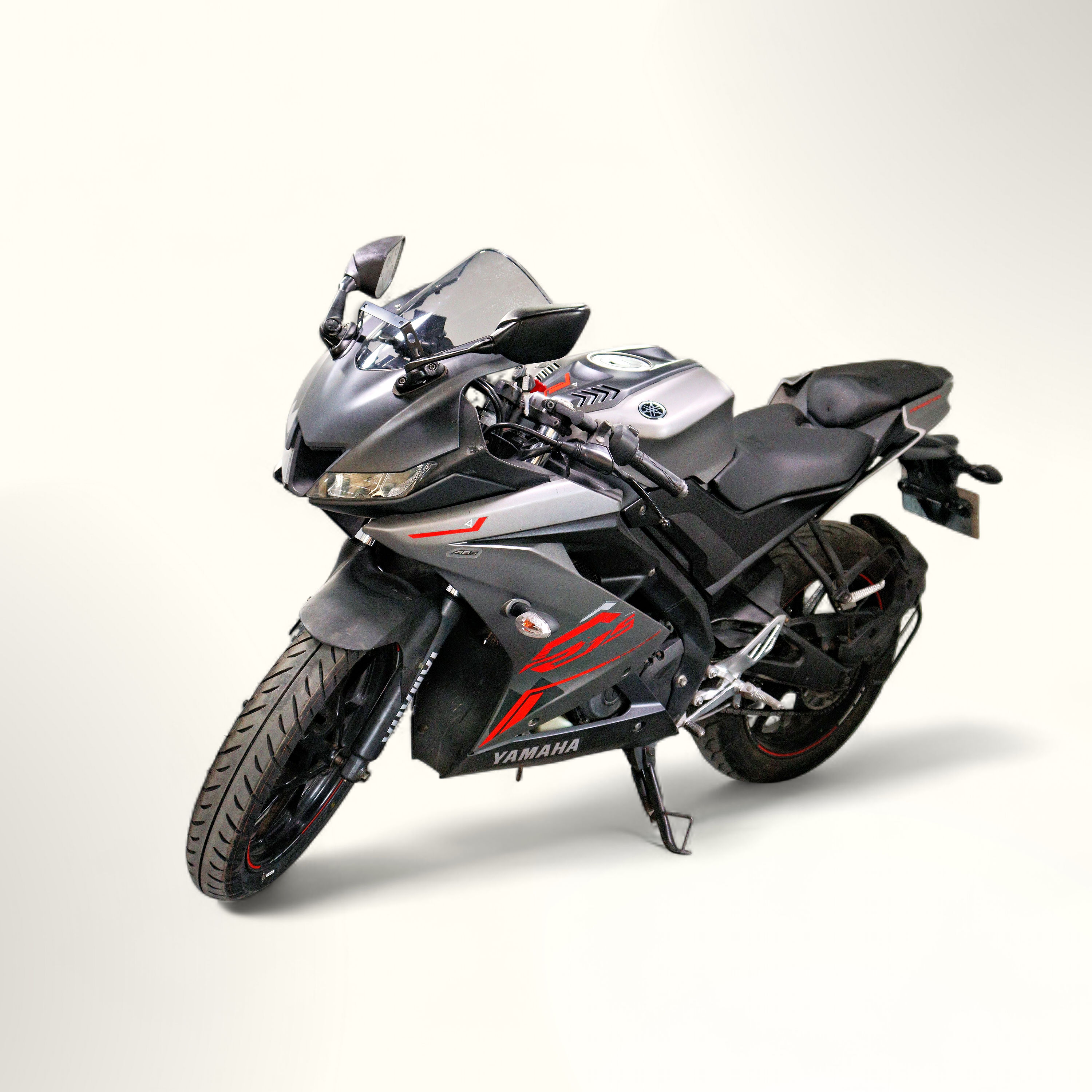 Yamaha YZF-R15 V3 ABS, 8,802 Kms - Pre-Owned Two Wheeler at DriveX