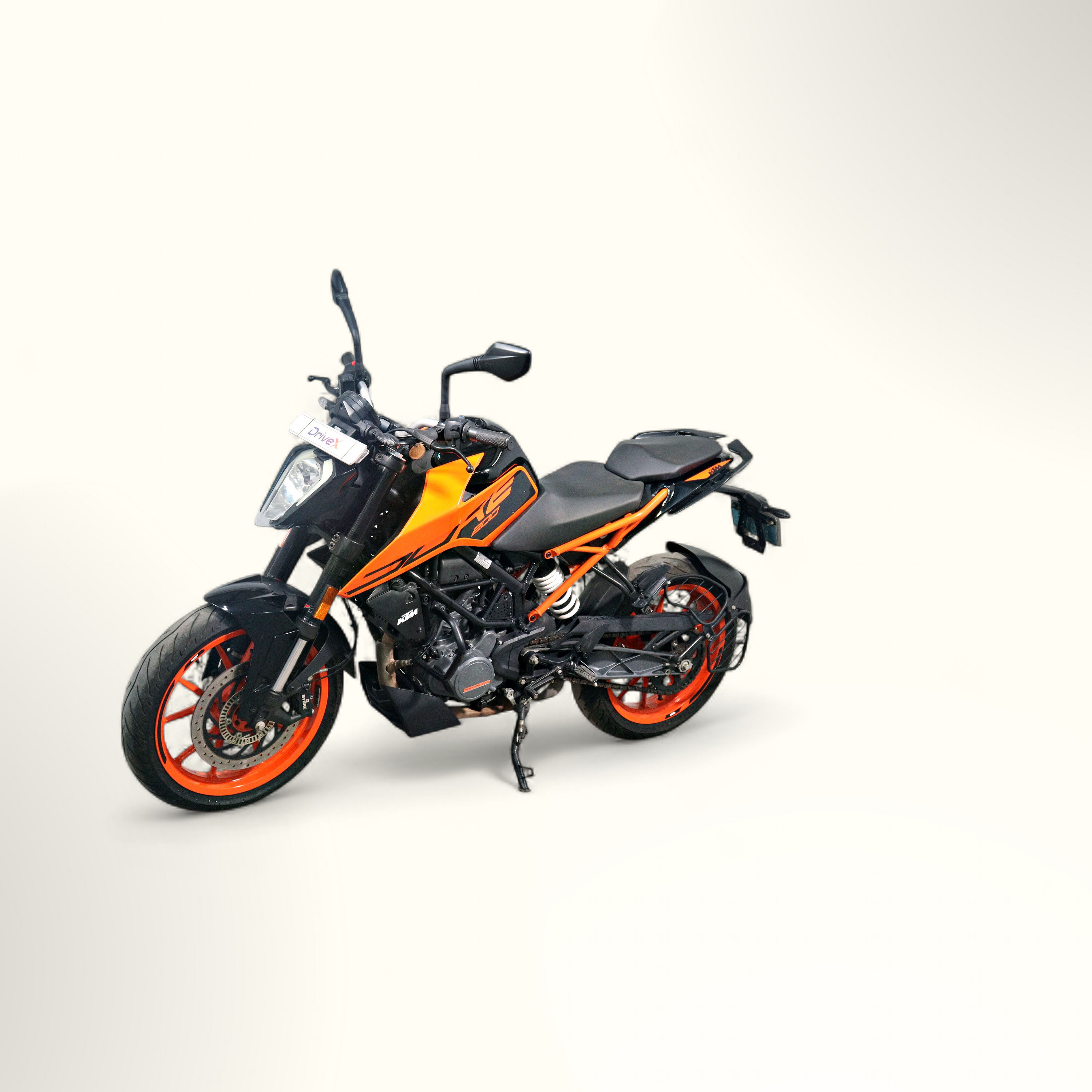 KTM Duke 200, 9,518 Kms - Pre-Owned Two Wheeler at DriveX