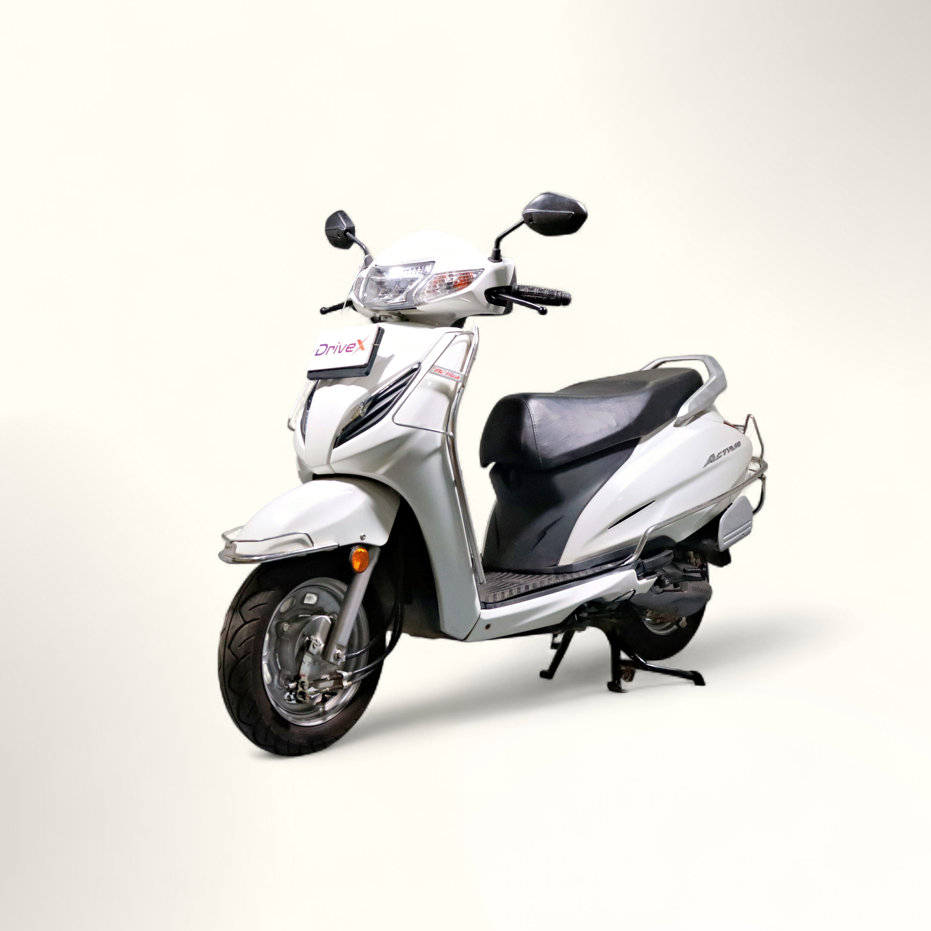 Honda Activa 125 DLX, 9,813 Kms - Pre-Owned Two Wheeler at DriveX