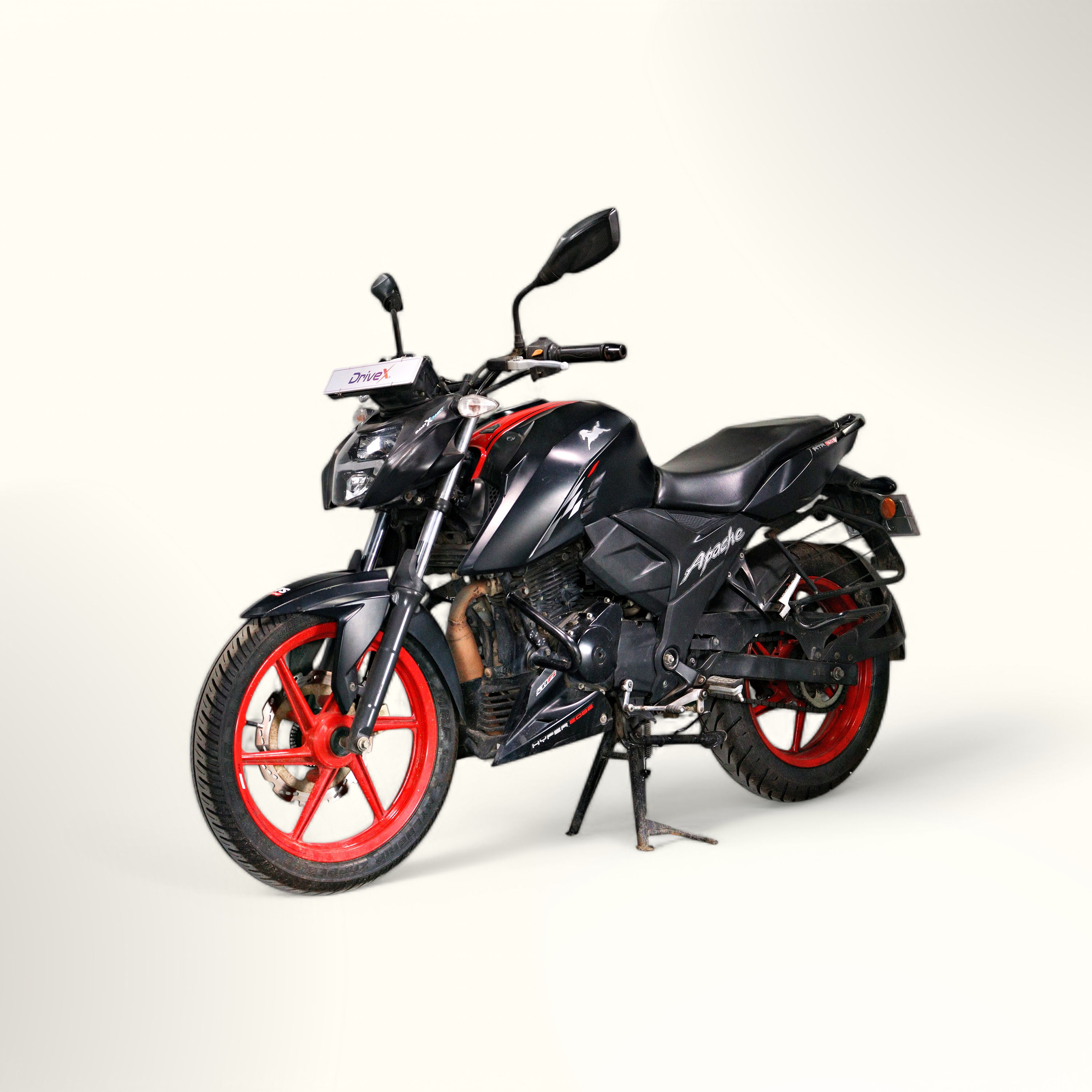 TVS Apache RTR 160 4V FI, 9,900 Kms - Pre-Owned Two Wheeler at DriveX