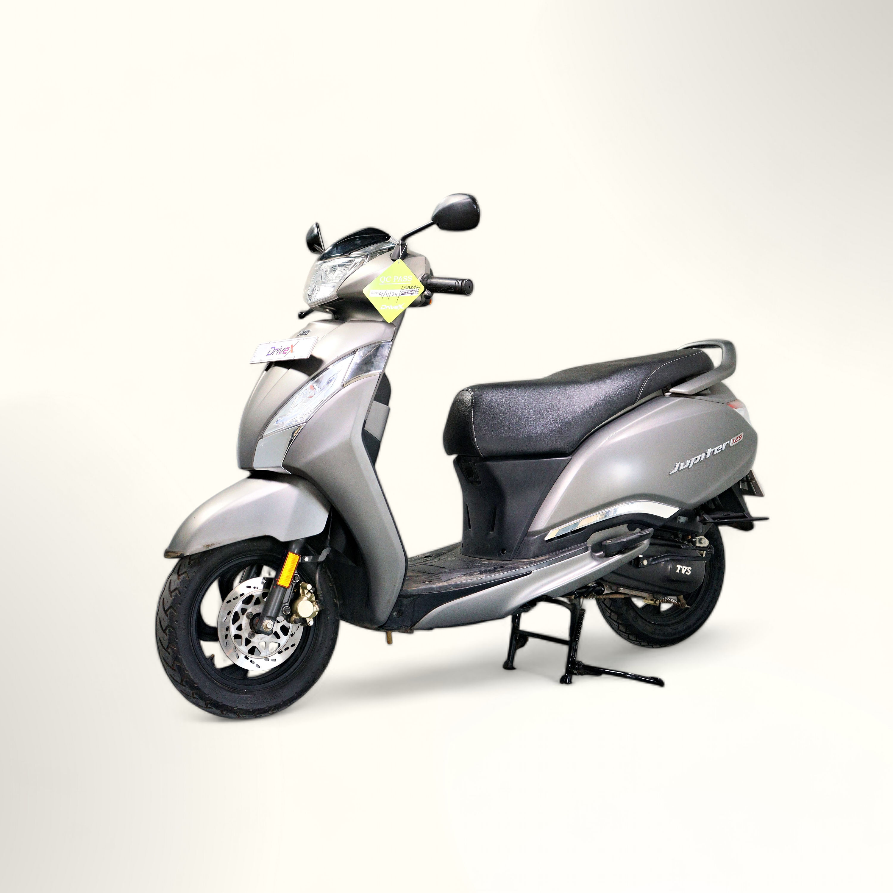 TVS Jupiter 125 Disc, 10,169 Kms - Pre-Owned Two Wheeler at DriveX