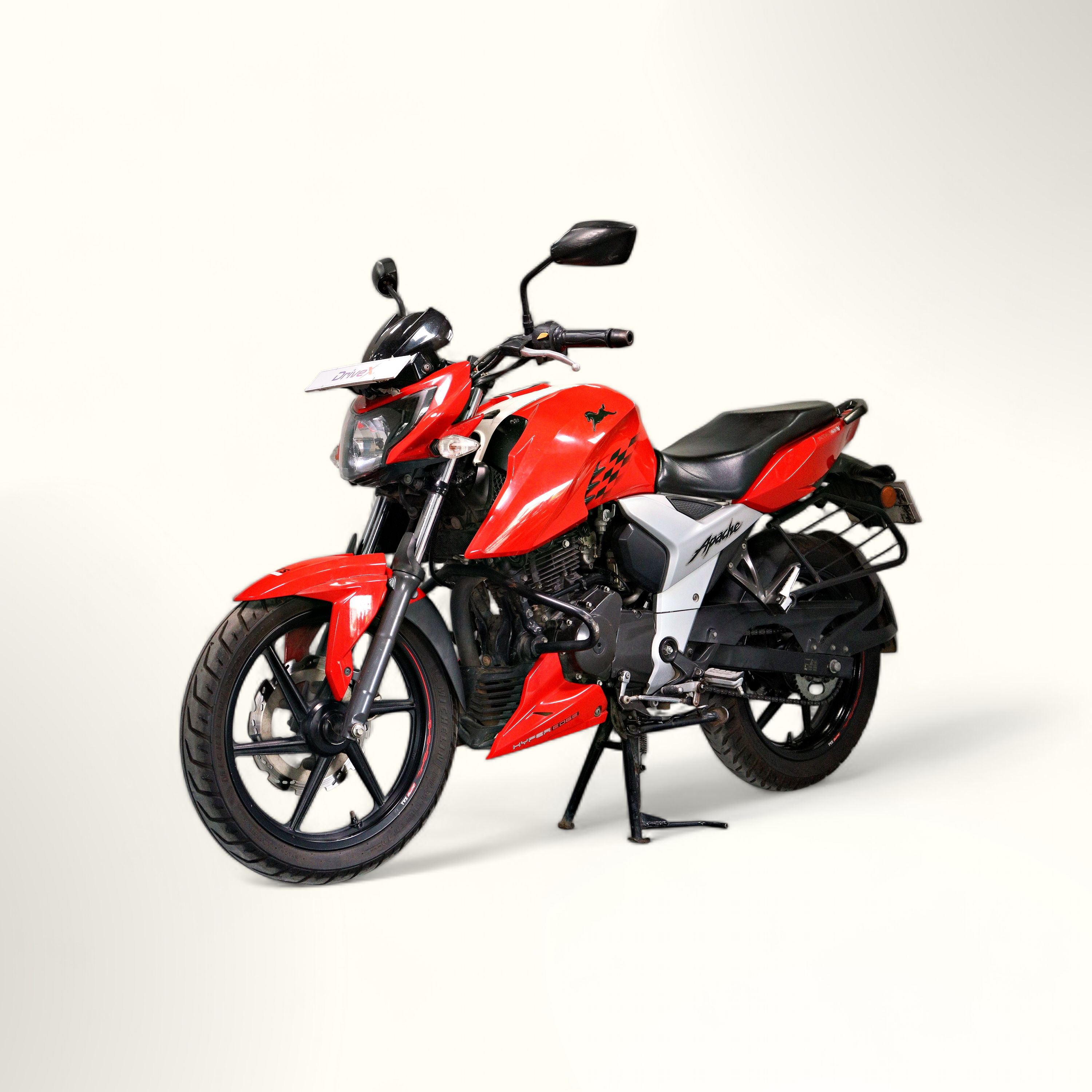 TVS Apache RTR 160, 29,362 Kms - Pre-Owned Two Wheeler at DriveX