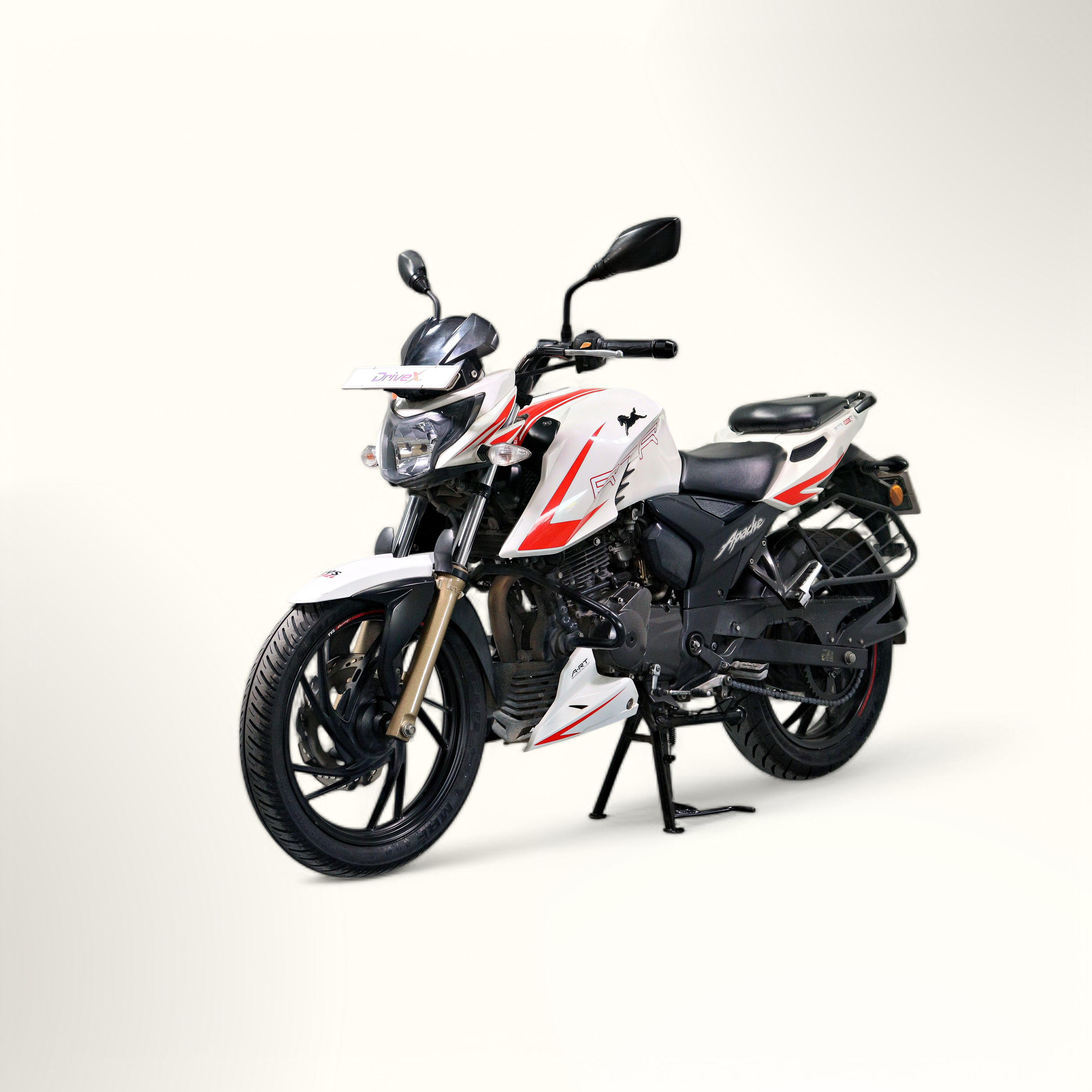 TVS Apache RTR 200 4V, 24,621 Kms - Pre-Owned Two Wheeler at DriveX