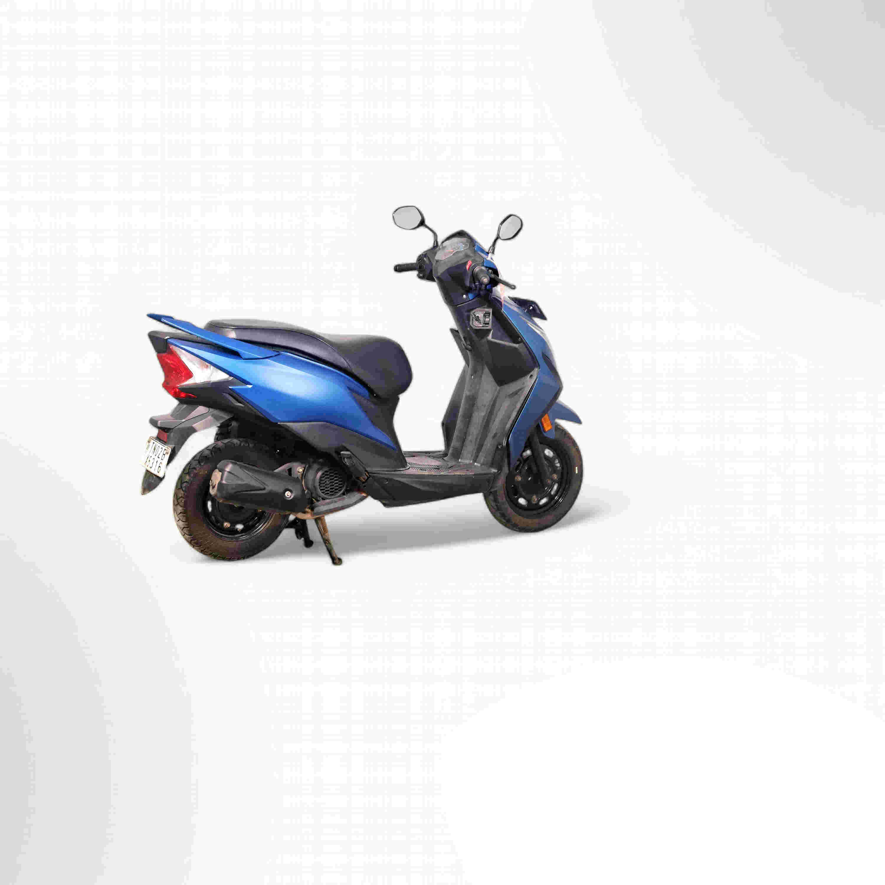 Honda DIO 110, 6,215 Kms - Pre-Owned Two Wheeler at DriveX