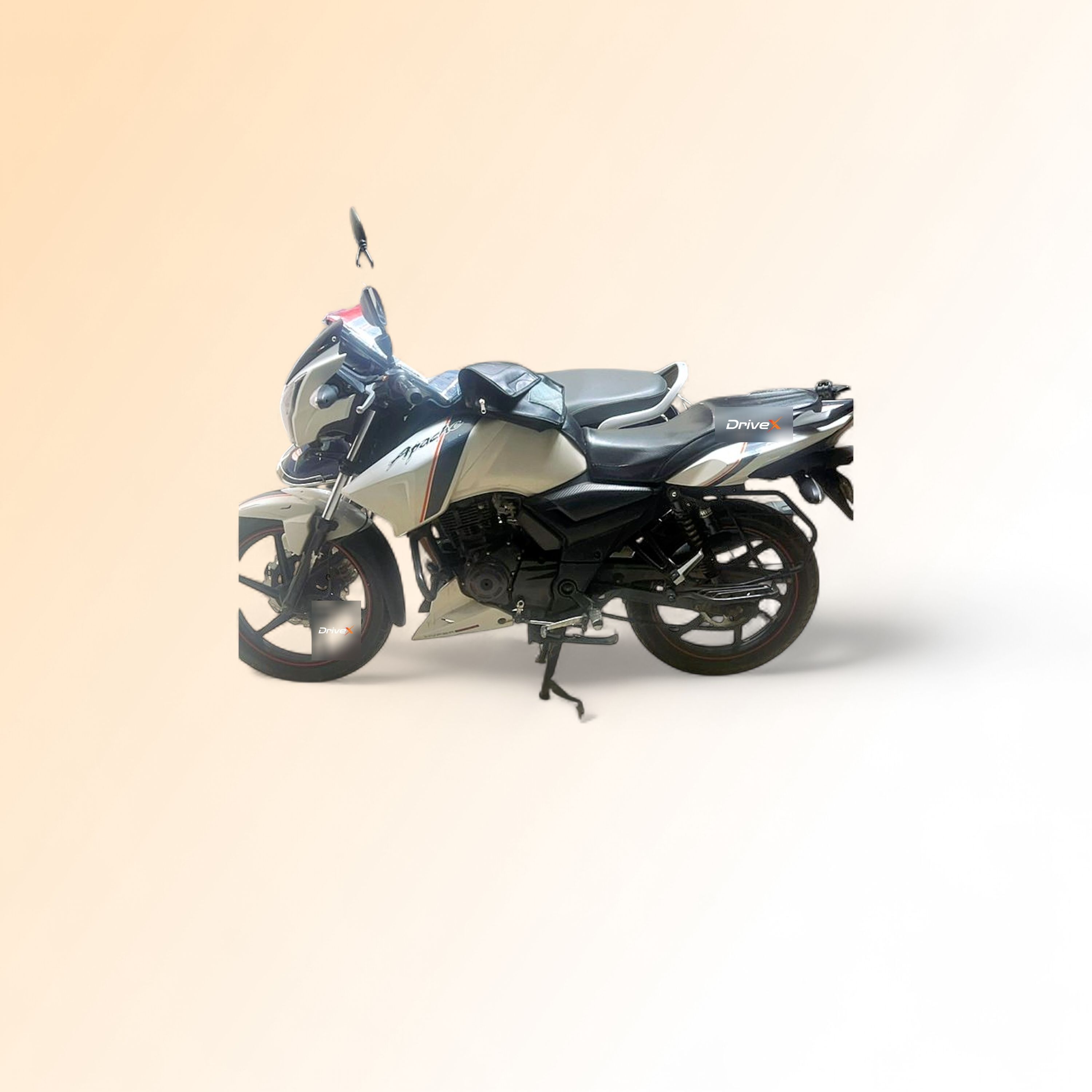 TVS Apache RTR 160, 40,940 Kms - Pre-Owned Two Wheeler at DriveX
