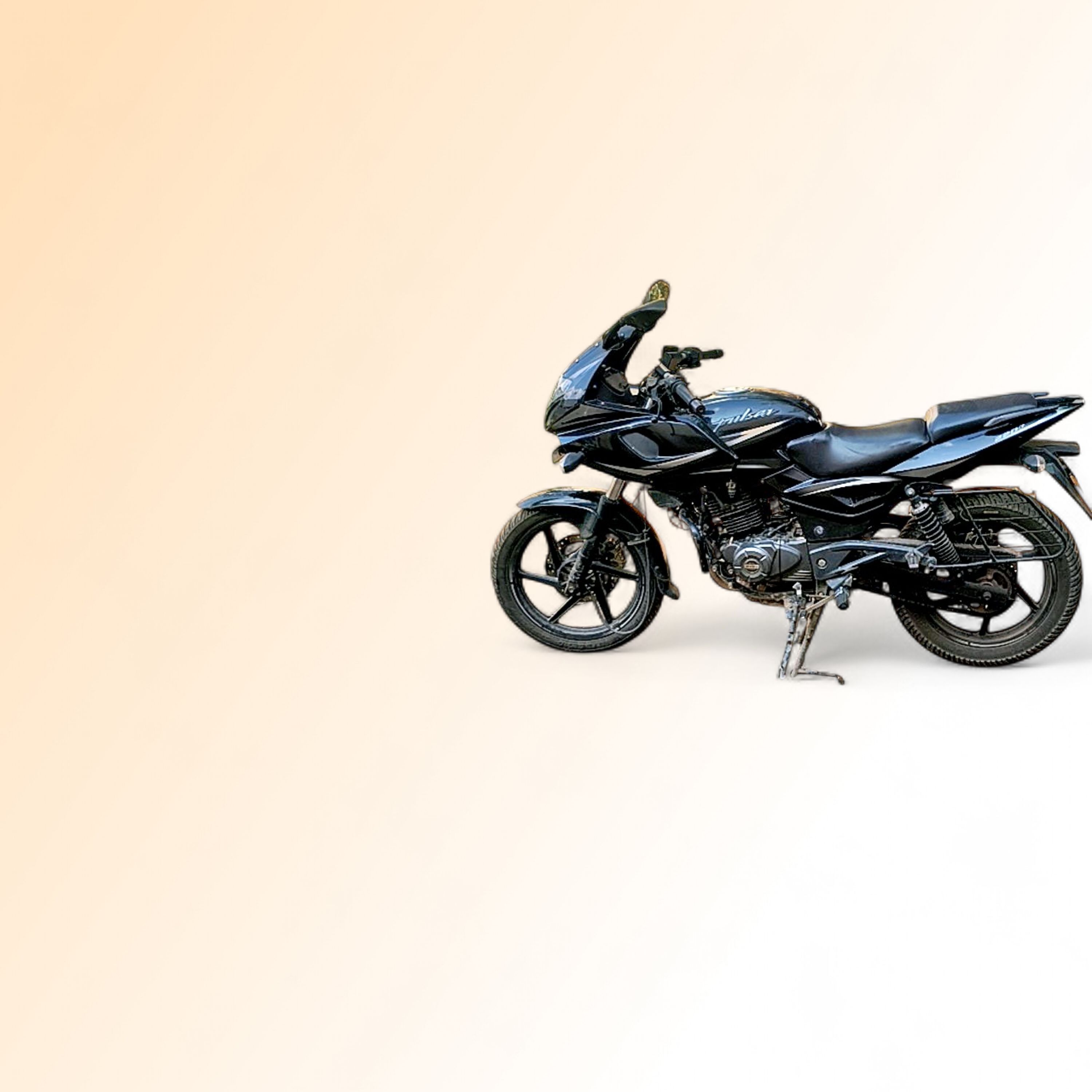 Bajaj Pulsar 220, 72,000 Kms - Pre-Owned Two Wheeler at DriveX