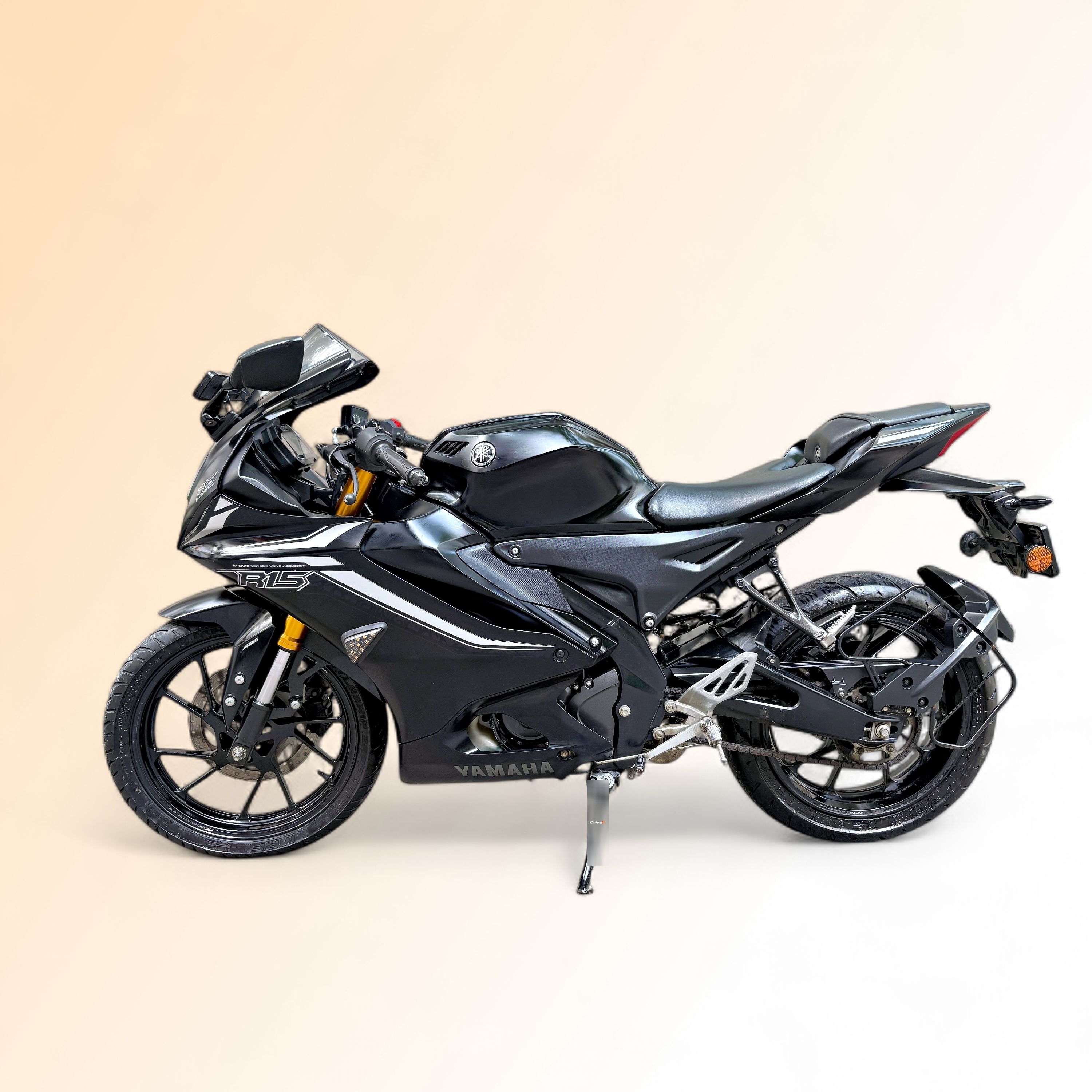 Yamaha YZF R15, 29,300 Kms - Pre-Owned Two Wheeler at DriveX